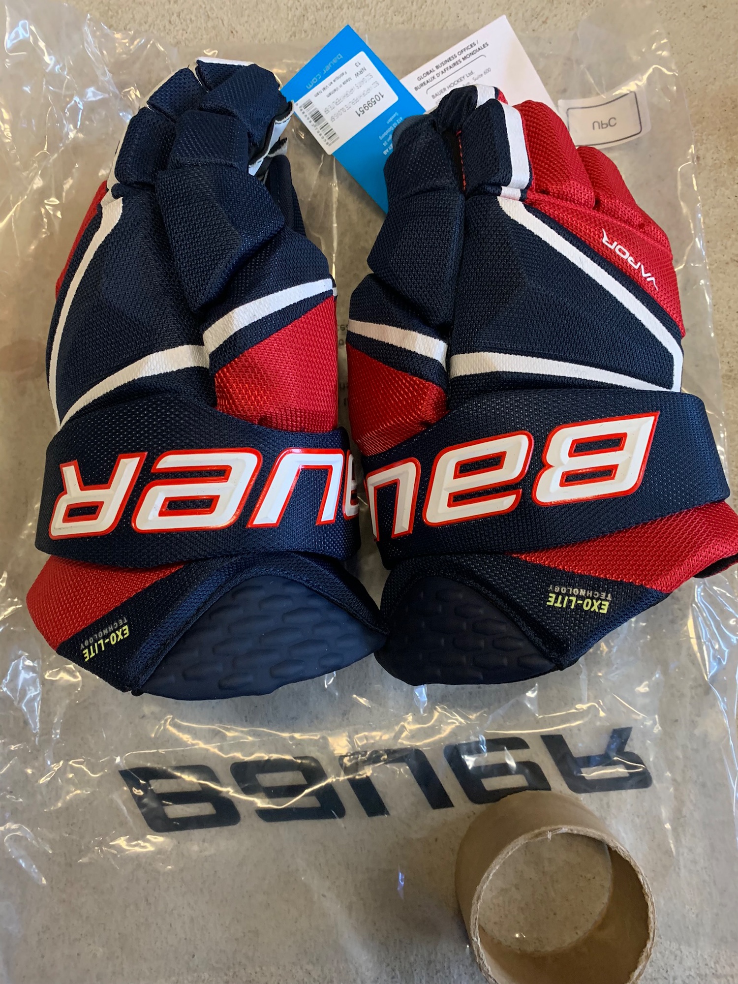 New Bauer 13" Vapor Hyperlite Gloves | SidelineSwap