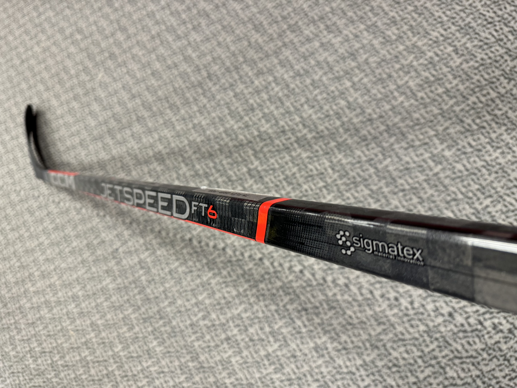 CCM Jetspeed FT6 75 flex P28 curve left hand stick | SidelineSwap