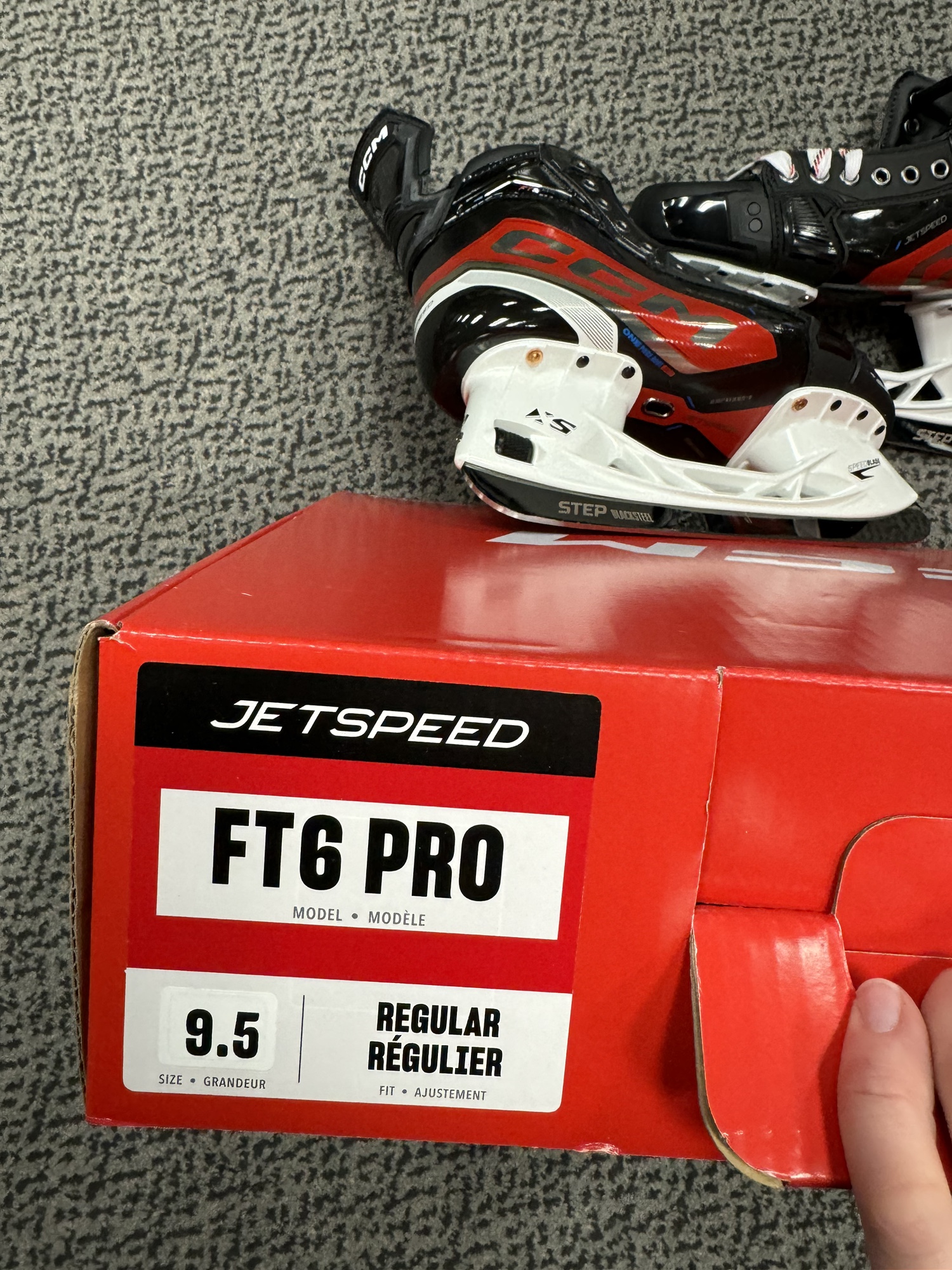 CCM Jetspeed FT6 Pro size 9.5 regular width skates | SidelineSwap