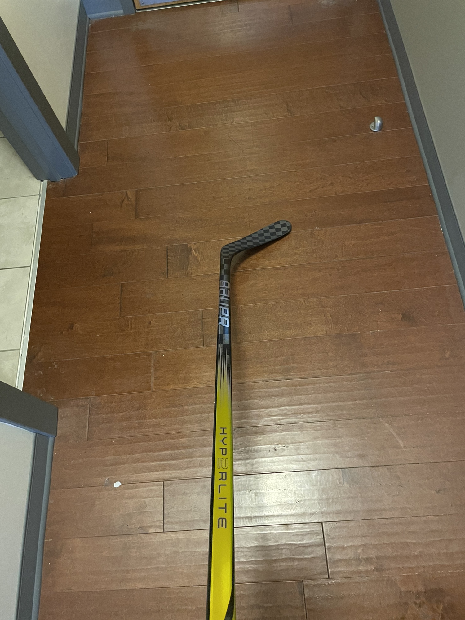 Senior Right Handed P90TM Pro Stock Vapor Hyperlite 2 Hockey Stick ...