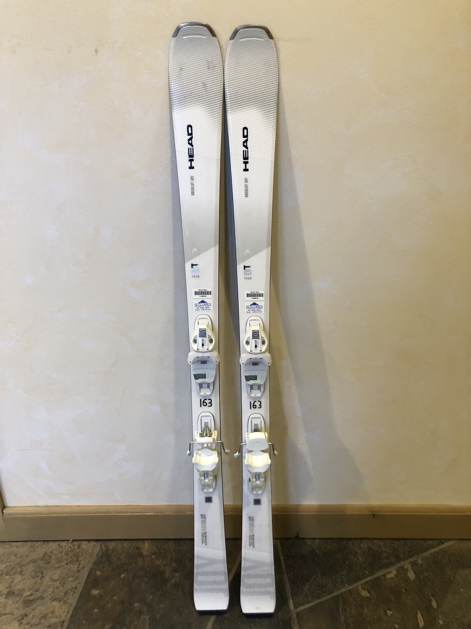 2023 Head Absolute Joy Skis With Integrated Bindings 163cm | SidelineSwap