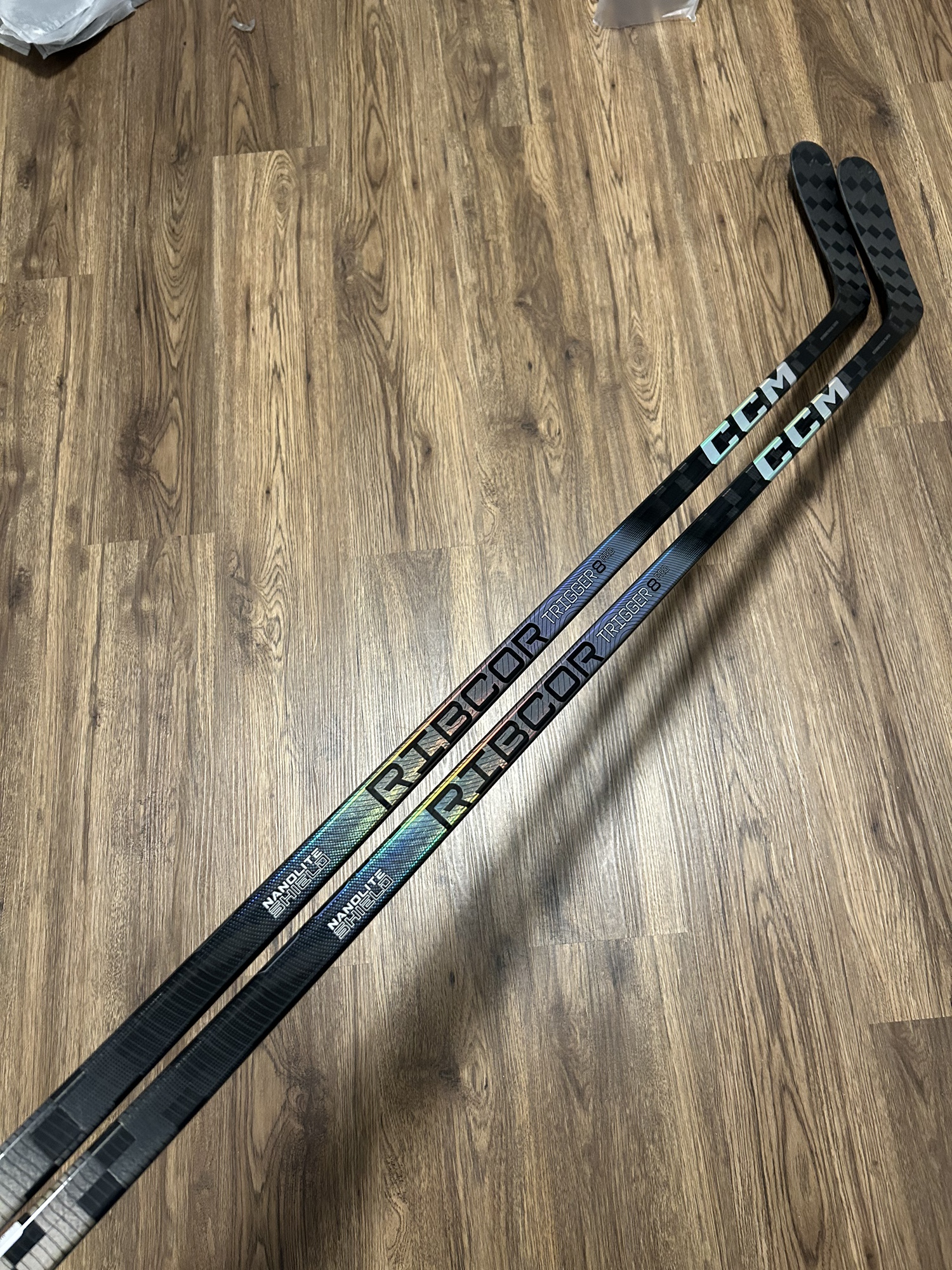 2 pack - CCM FT6 Pro (Dress Trigger 8 Pro) LH 90 flex P90 | SidelineSwap