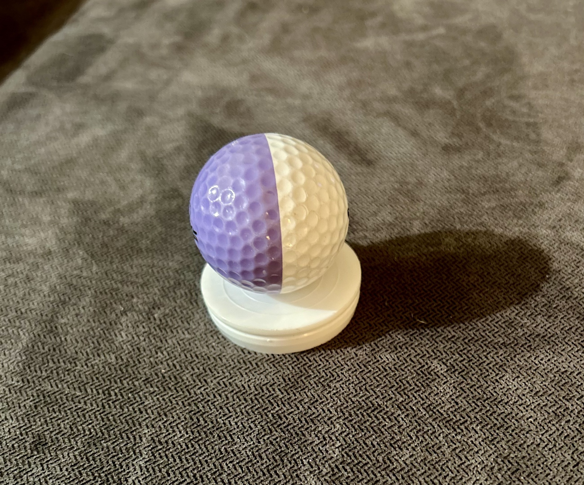 Lavender/ white ping Eye 2 Golf ball | SidelineSwap