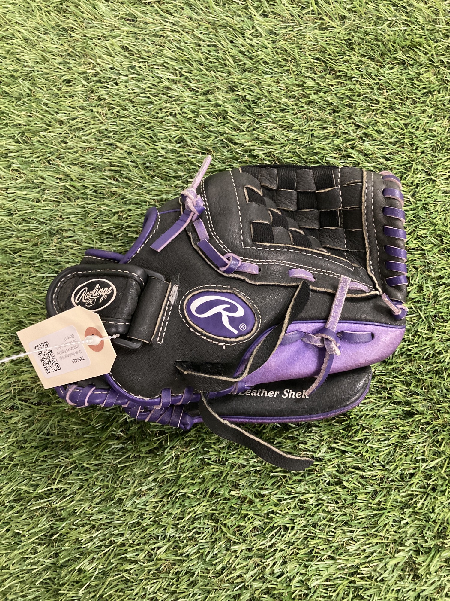Used Rawlings Highlight Series Right Hand Throw Baseball Glove 11" | SidelineSwap