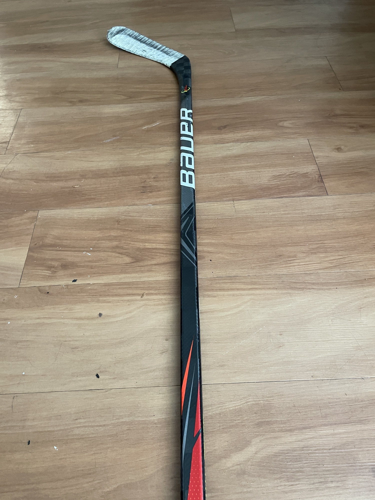 Pro Stock Bauer FlyLite hockey stick | SidelineSwap