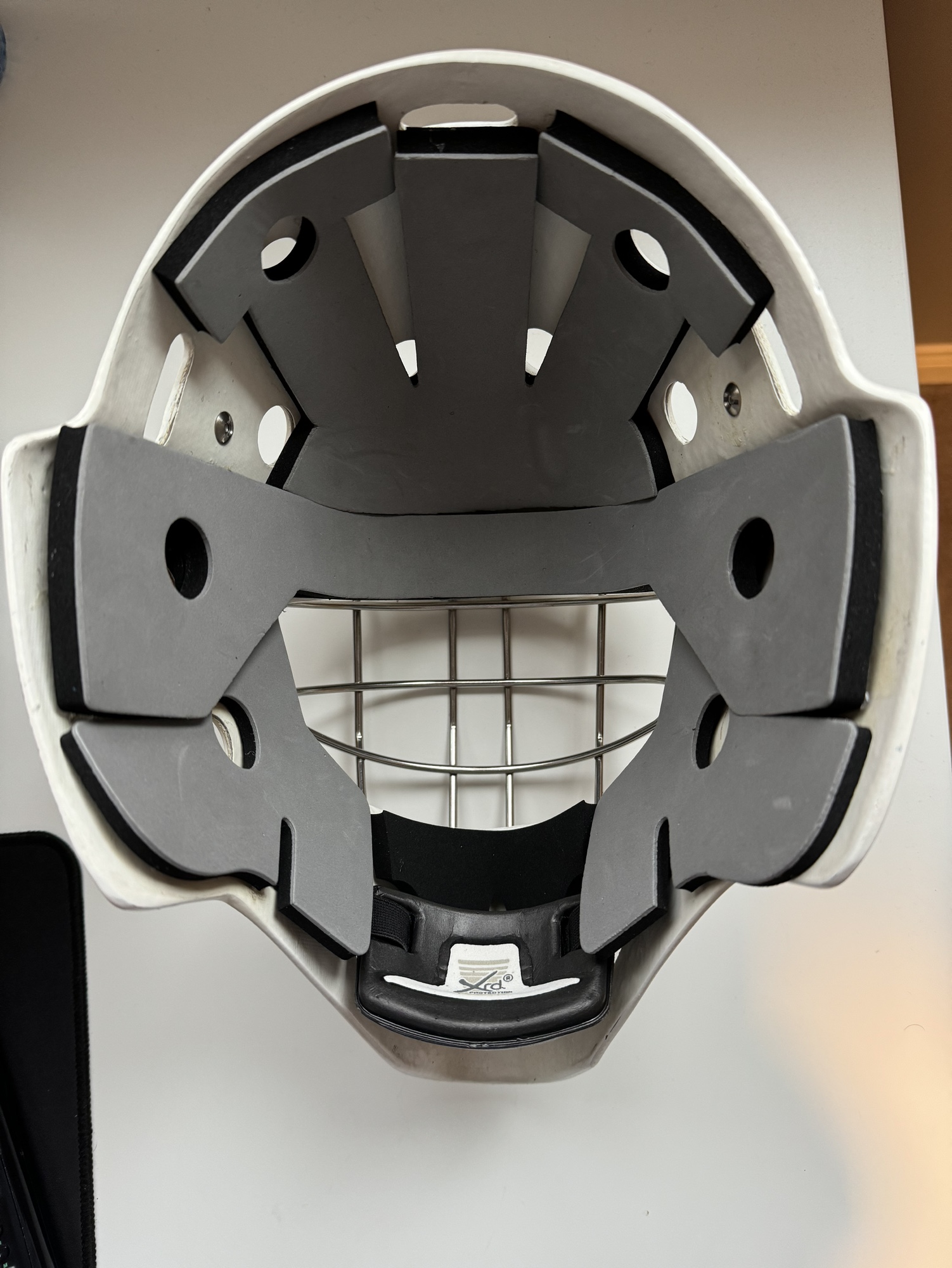 Used Bauer 960 Goalie Mask - New Padding | SidelineSwap