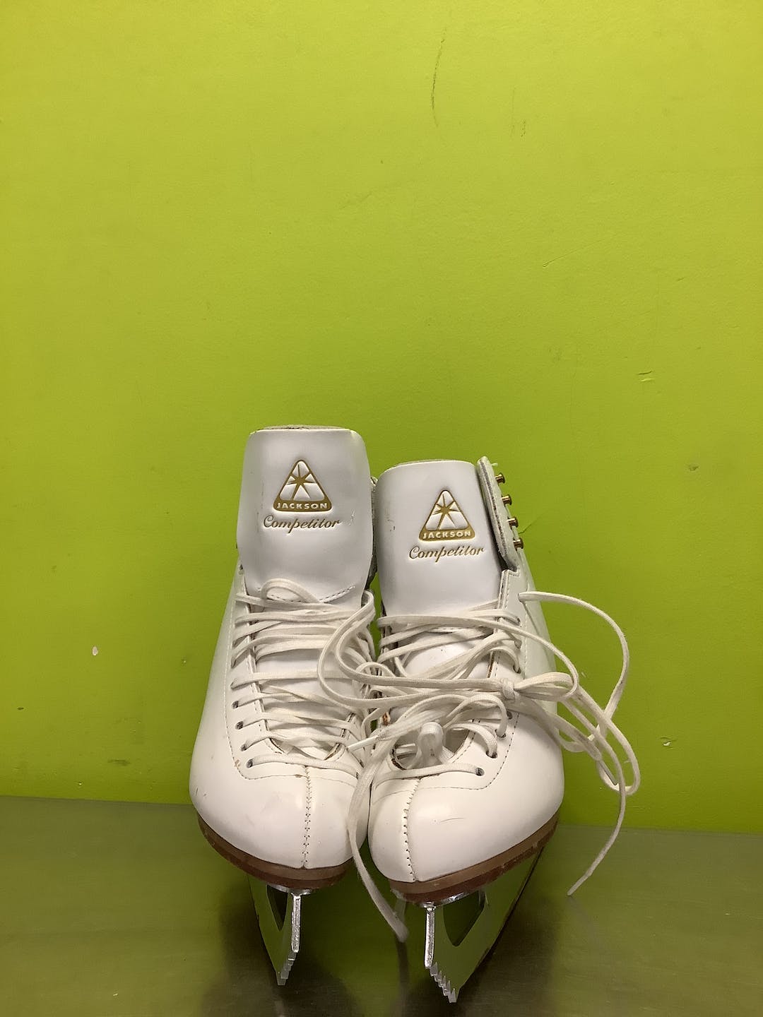 Used Jackson Competitor Senior 5.5 Women's Figure Skates | SidelineSwap