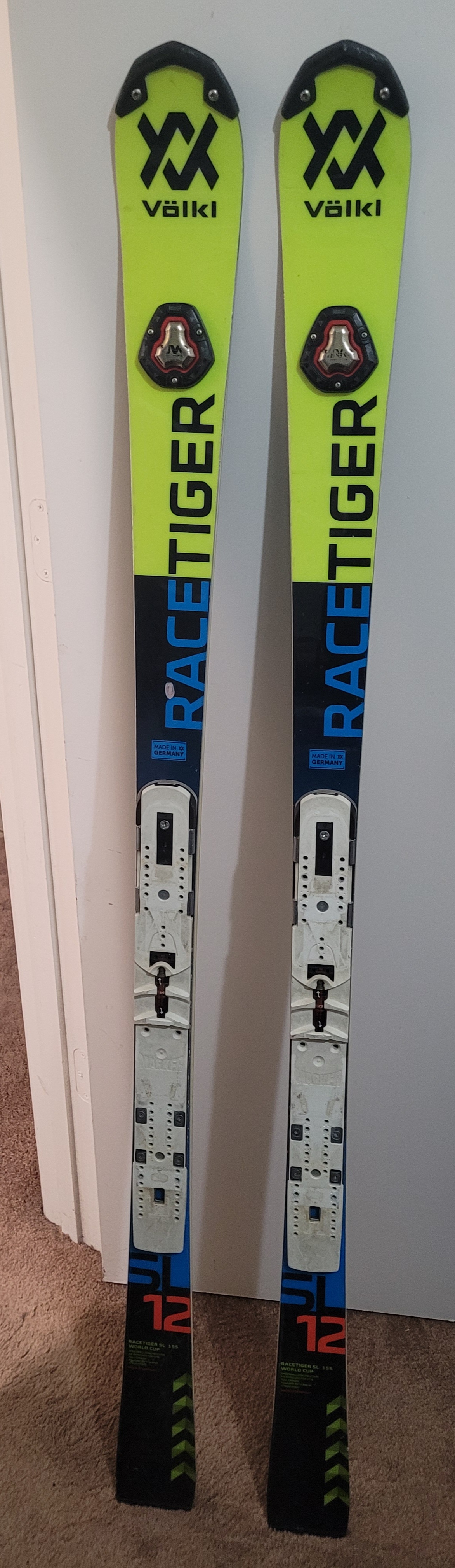 Volkl Racetiger SL Skis With Plate155 | SidelineSwap