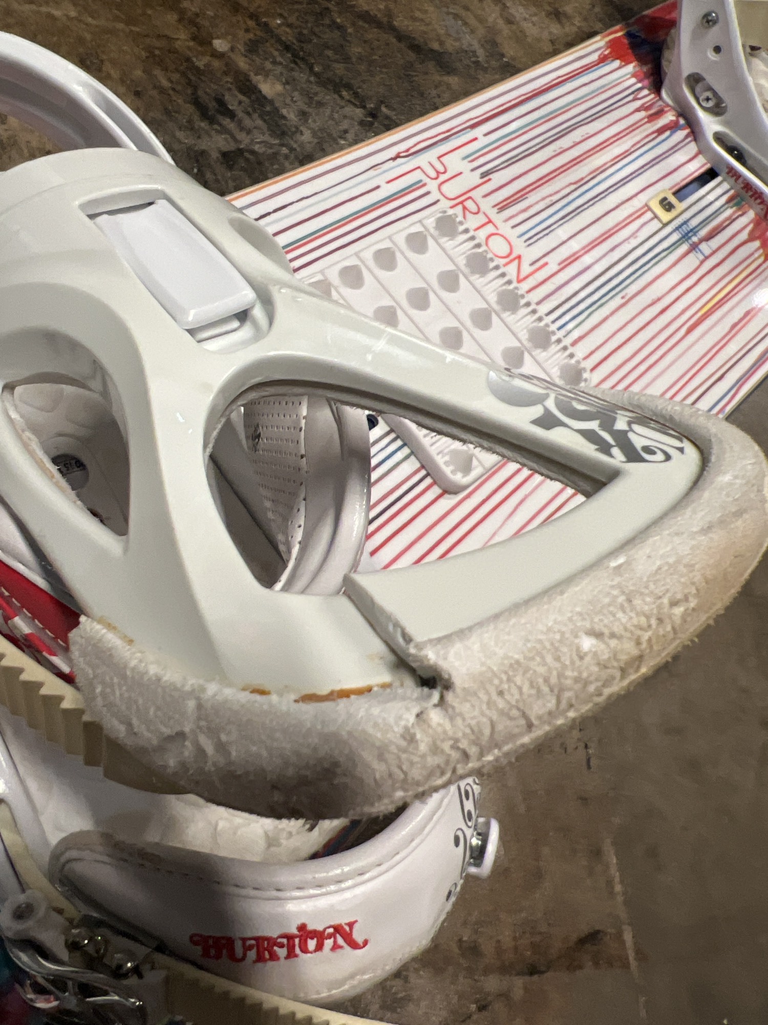 Used Women's 152cm Burton Feelgood Flying V Snowboard with Burton Bindings | SidelineSwap