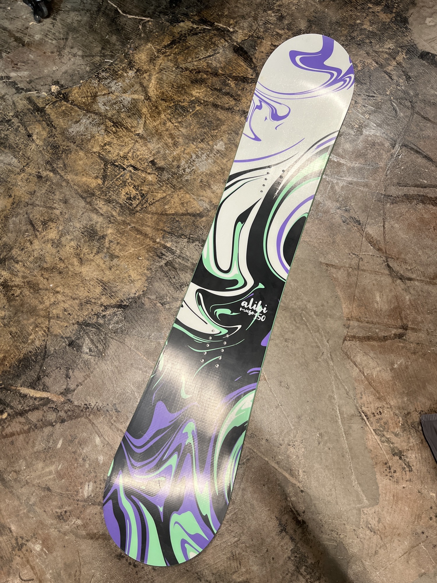 Used Men's 150cm Alibi Muse Snowboard without Bindings | SidelineSwap