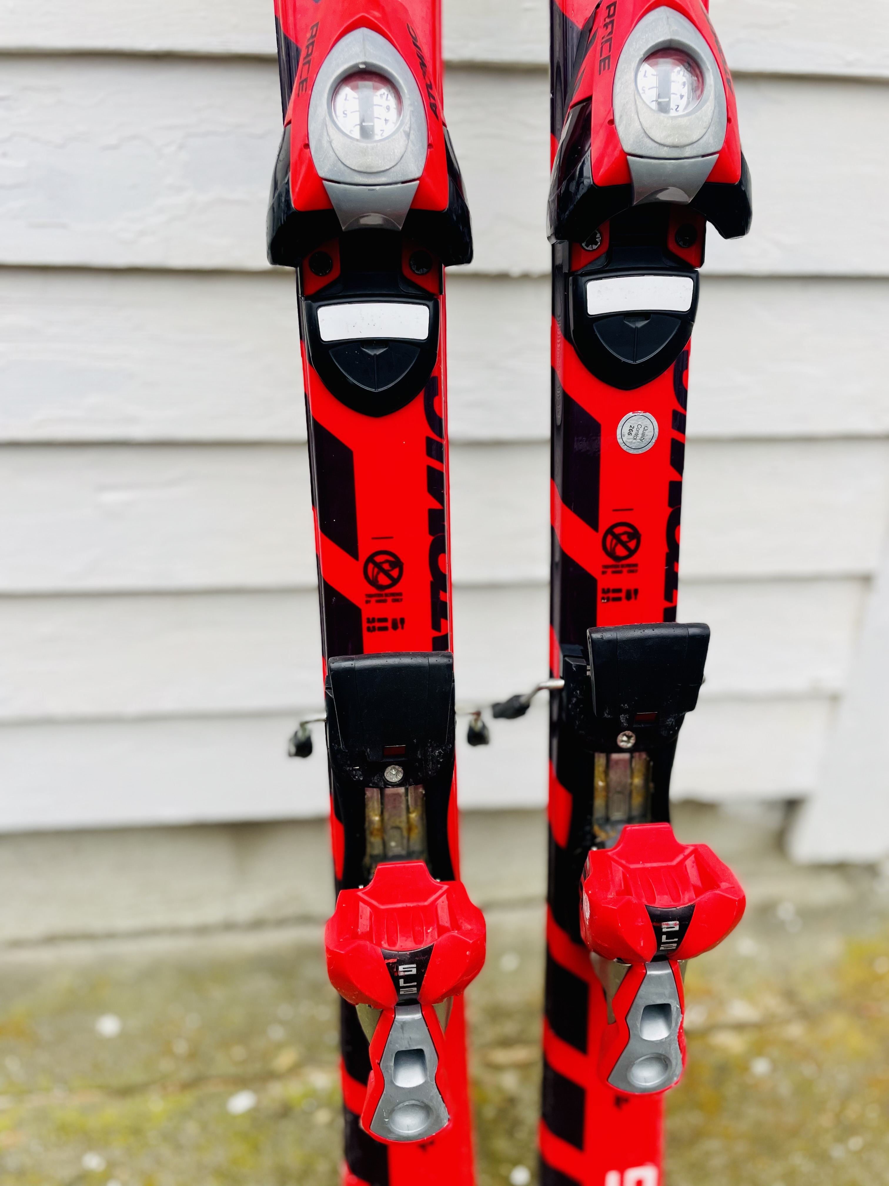 Used Atomic Race 6 (140 cm) Skis With Bindings | SidelineSwap