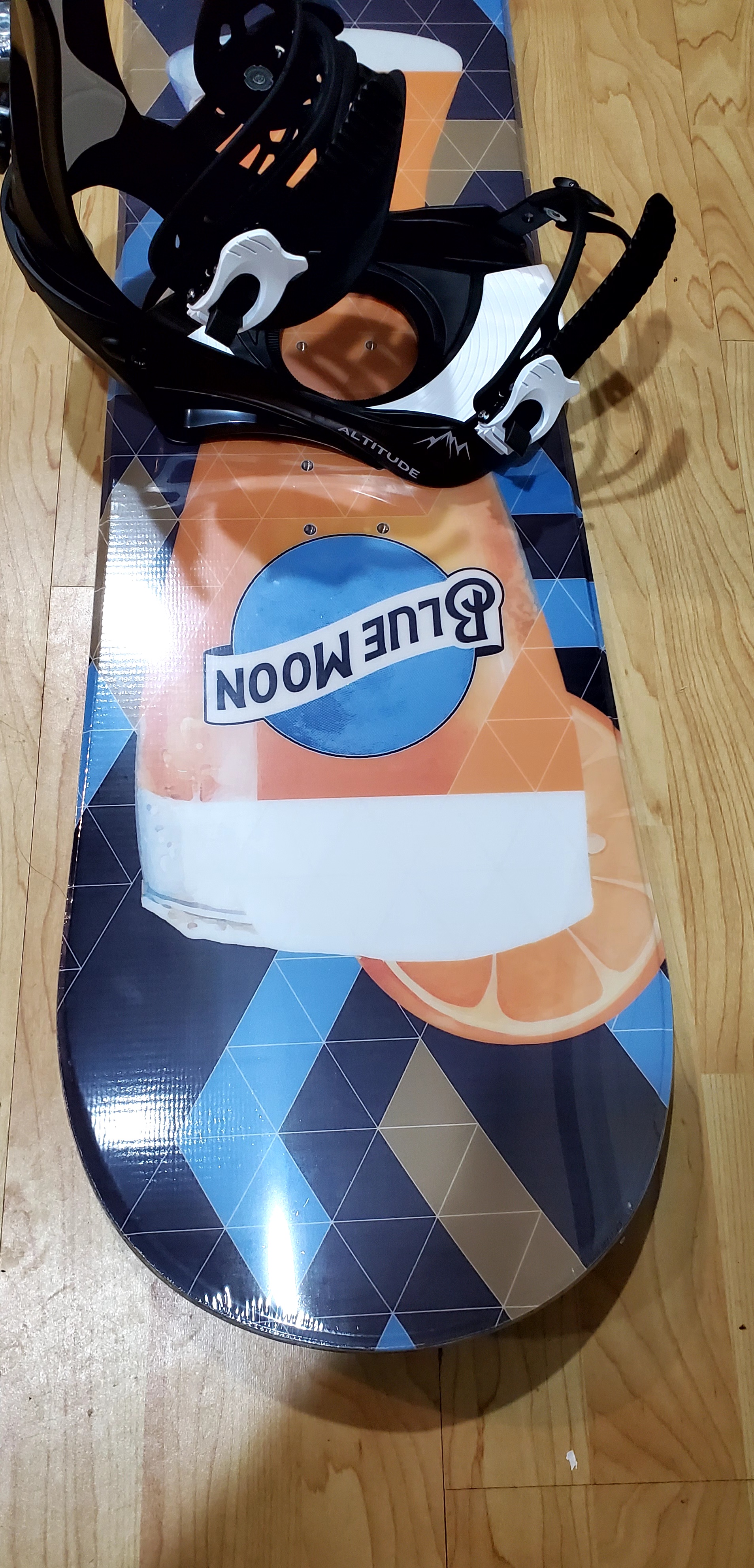 New Men's Blue moon Snowboard 155cm Freestyle With Bindings Large True ...