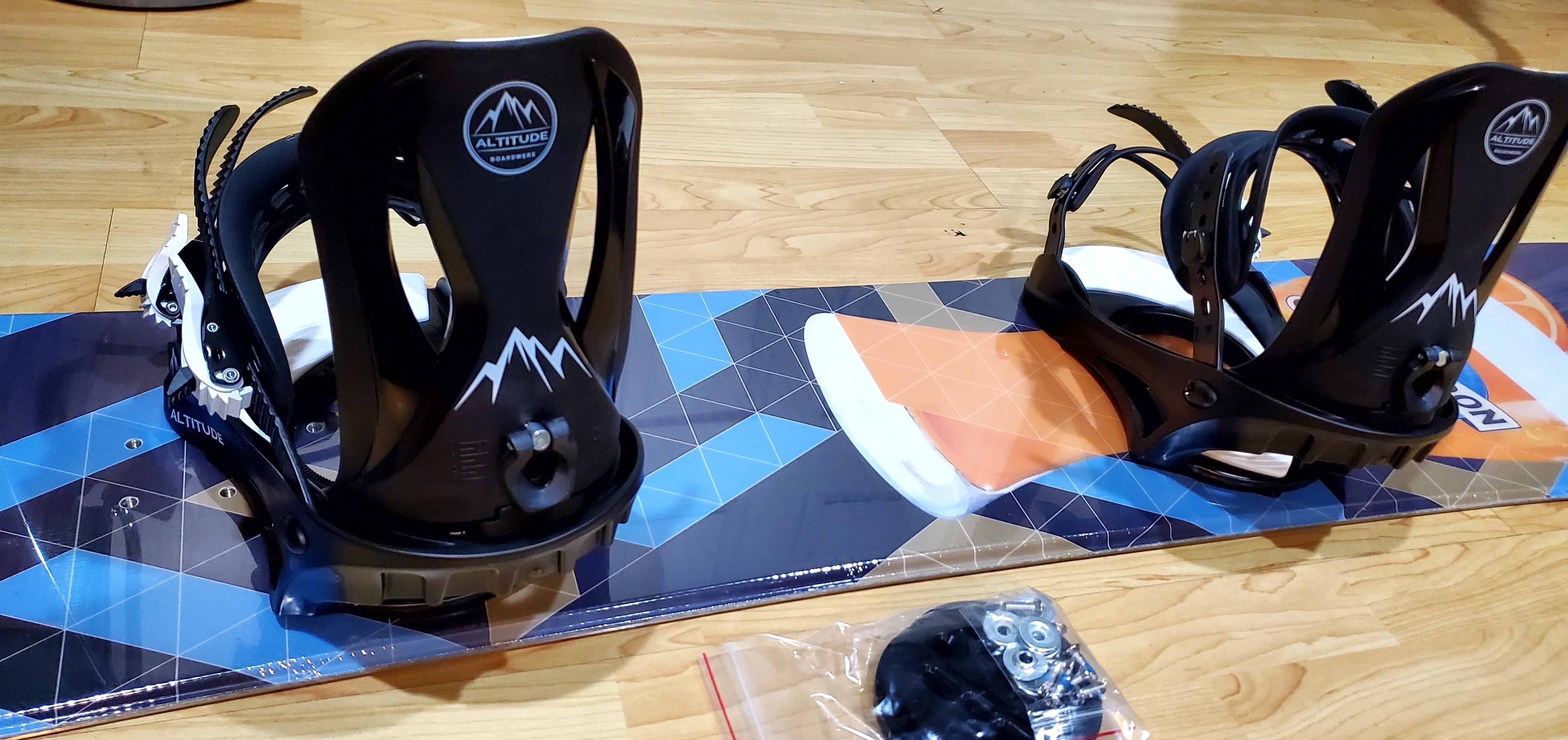 New Men's Blue moon Snowboard 155cm Freestyle With Bindings Large True ...