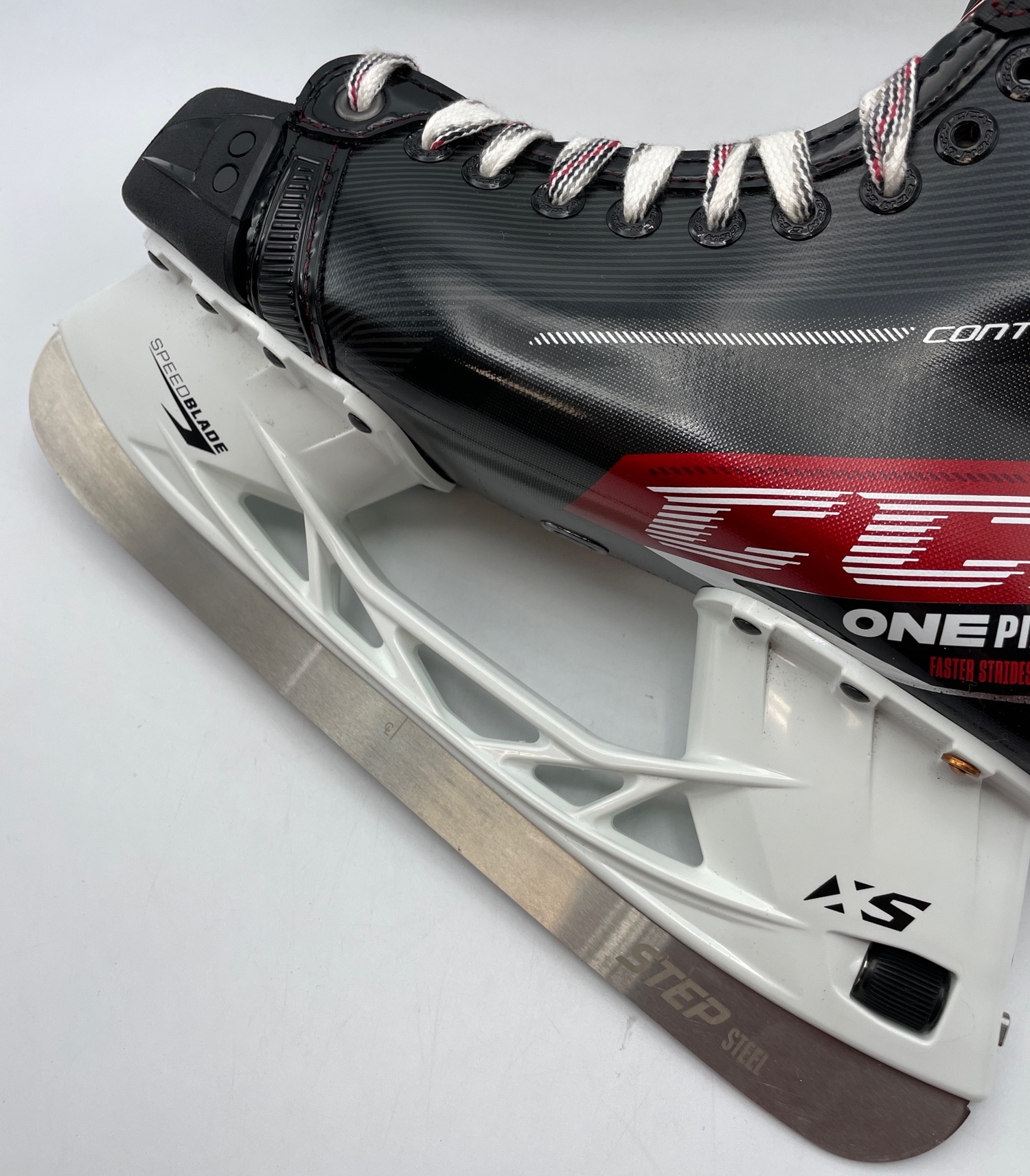 NEW CCM JetSpeed Control Senior Skates 9.5 Regular | SidelineSwap