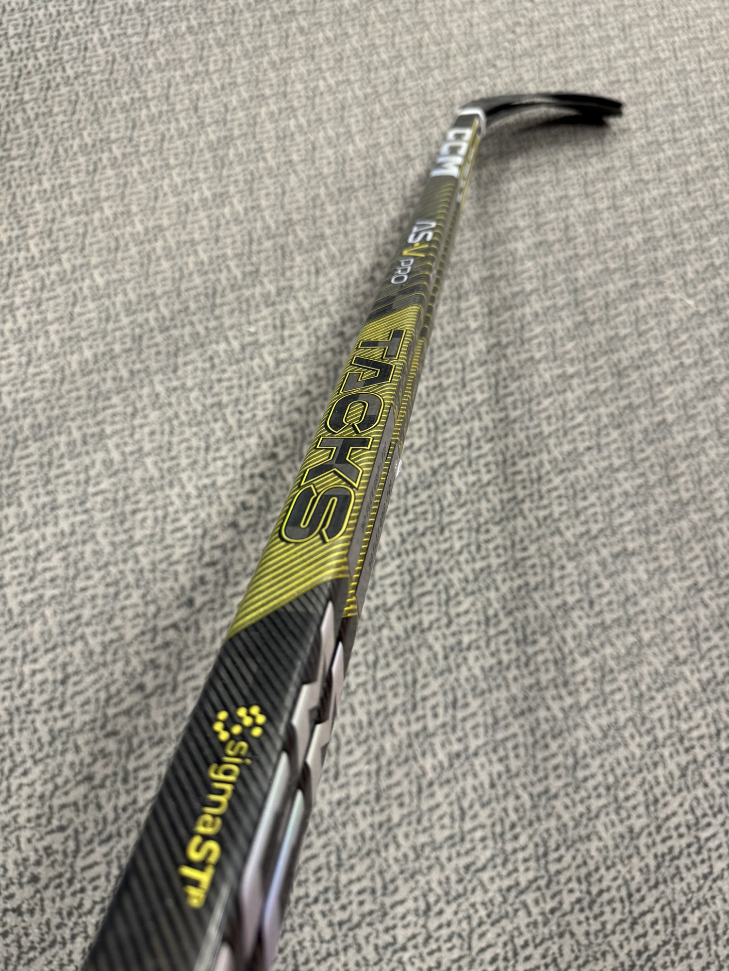 2-Pack CCM AS-V Pro 50 flex P29 left hand sticks | SidelineSwap