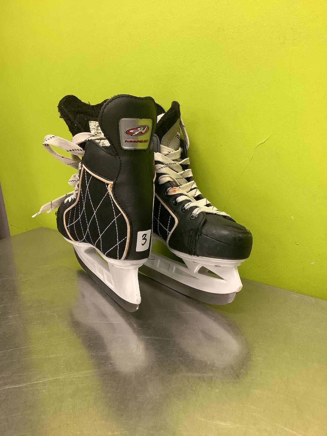 Used Hespeler Junior 03 Ice Hockey Skates | SidelineSwap