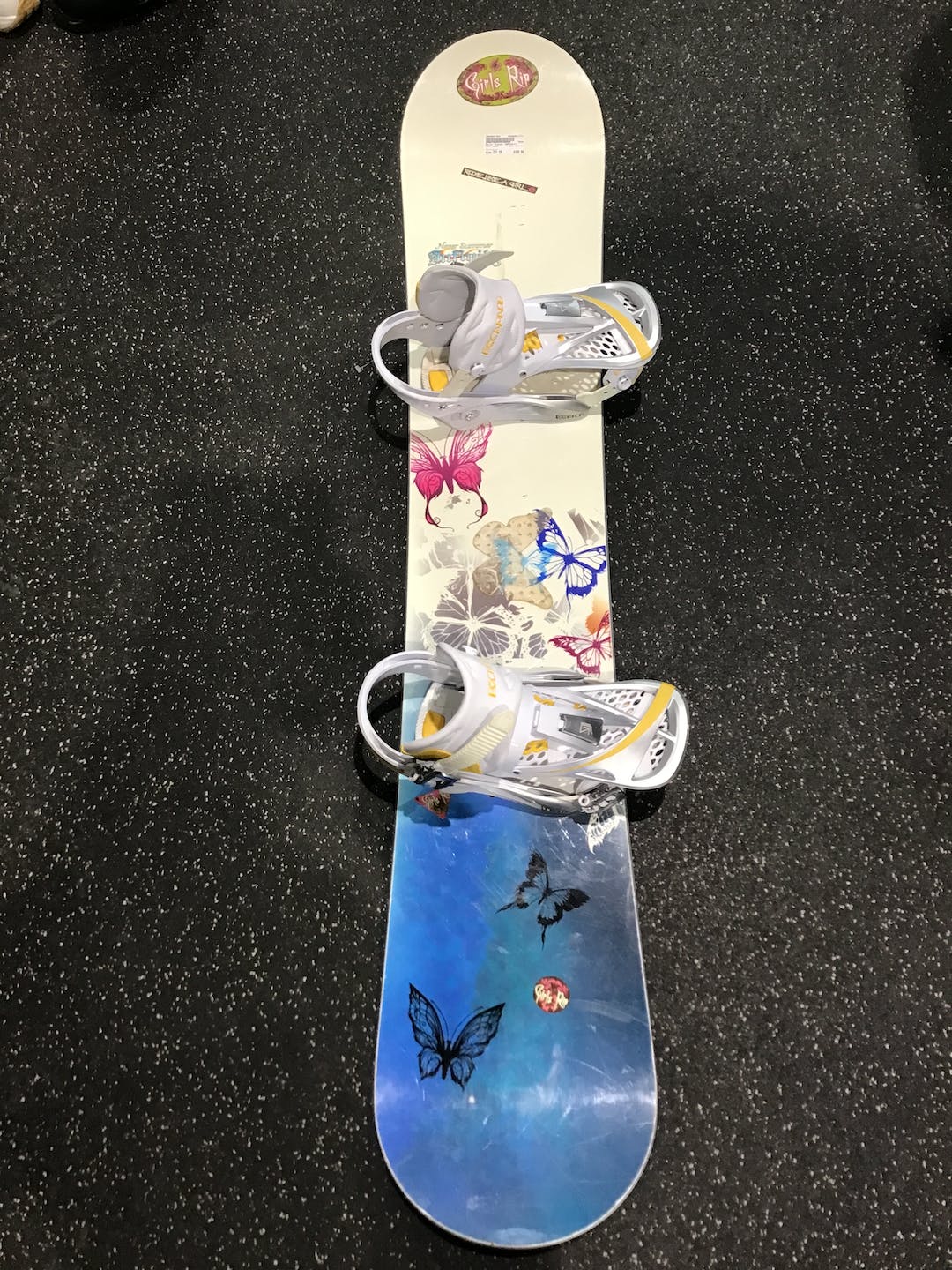Used Never Summer Infinity 151 Cm Women's Snowboard Combo | SidelineSwap