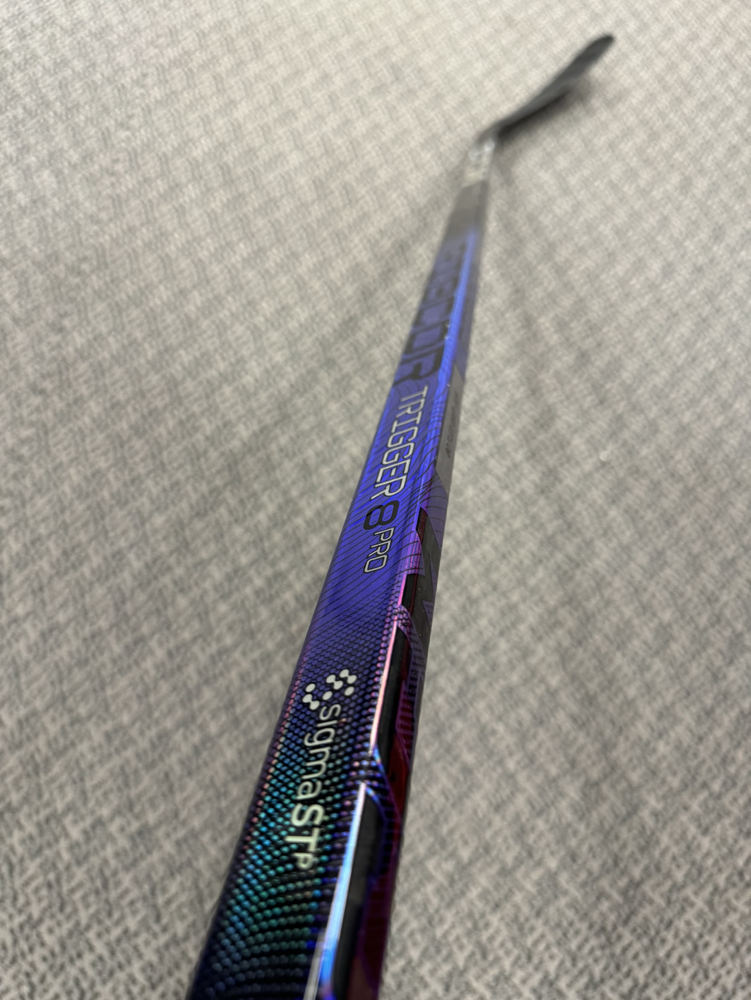 CCM Trigger 8 Pro 80 flex P29 curve right hand stick | SidelineSwap