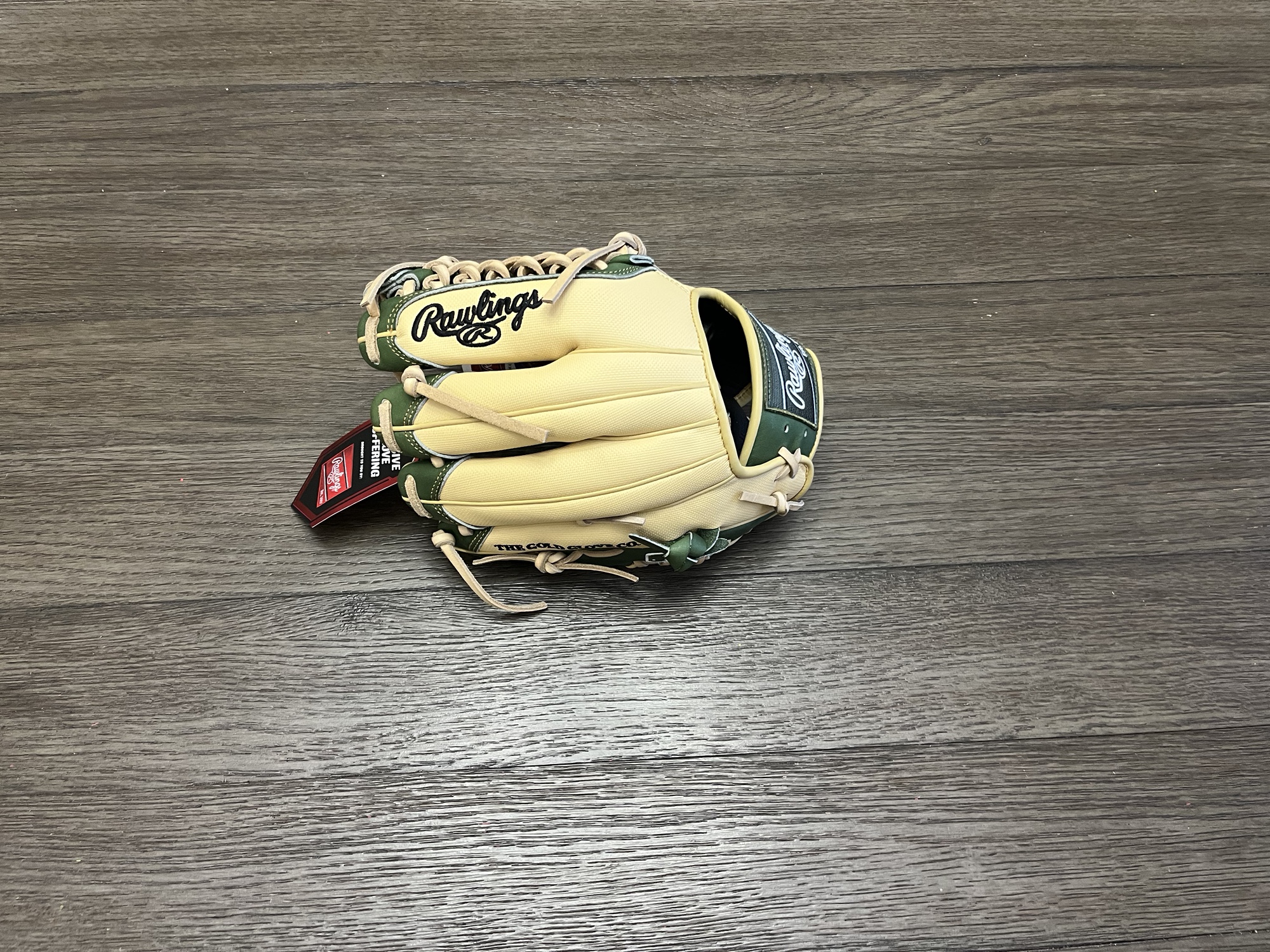 New Rawlings Heart of the Hide 11.75” Trapeze | SidelineSwap
