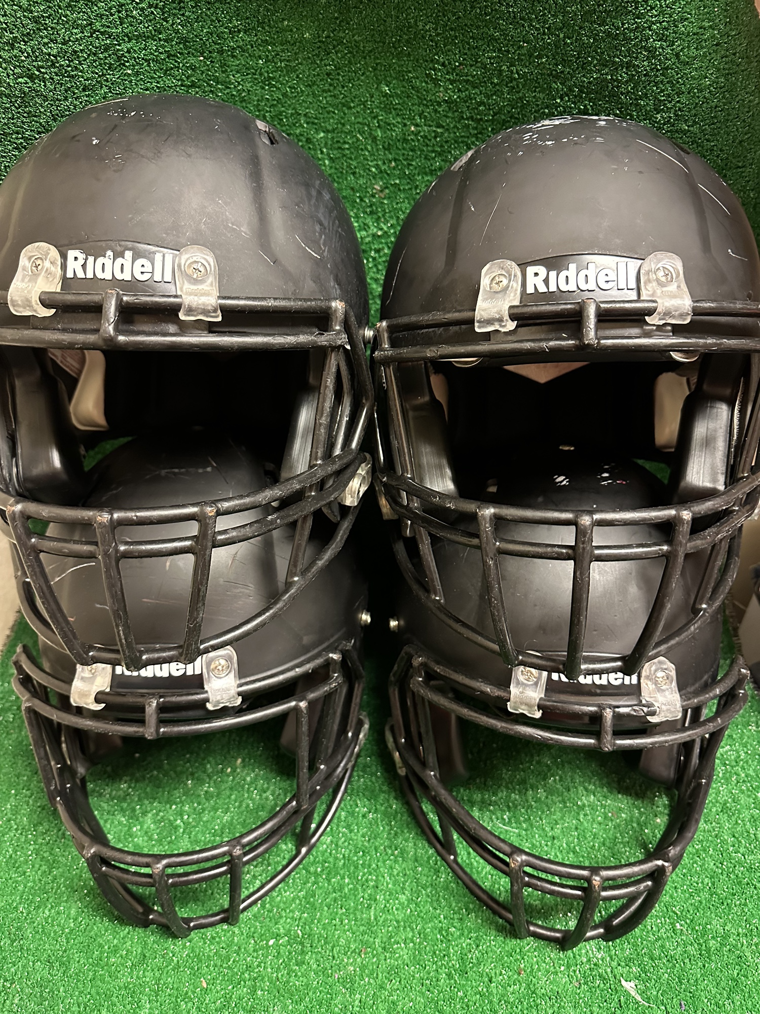 4 Helmet Lot - Adult Medium - Riddell Speed Helmet - Matte Black ...
