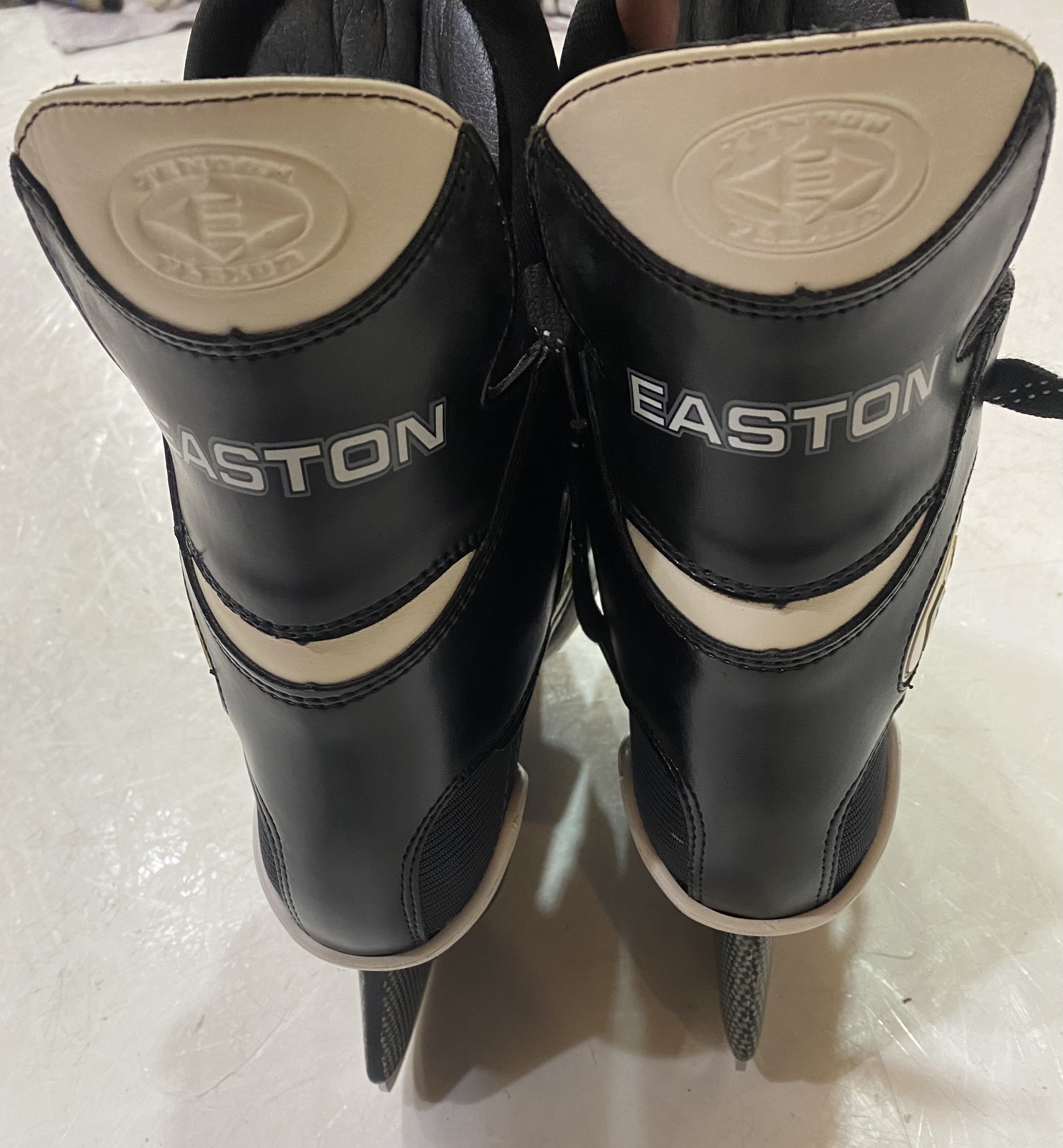 Senior Easton Extra Wide Width 7 Z-Air Hockey Skates | SidelineSwap