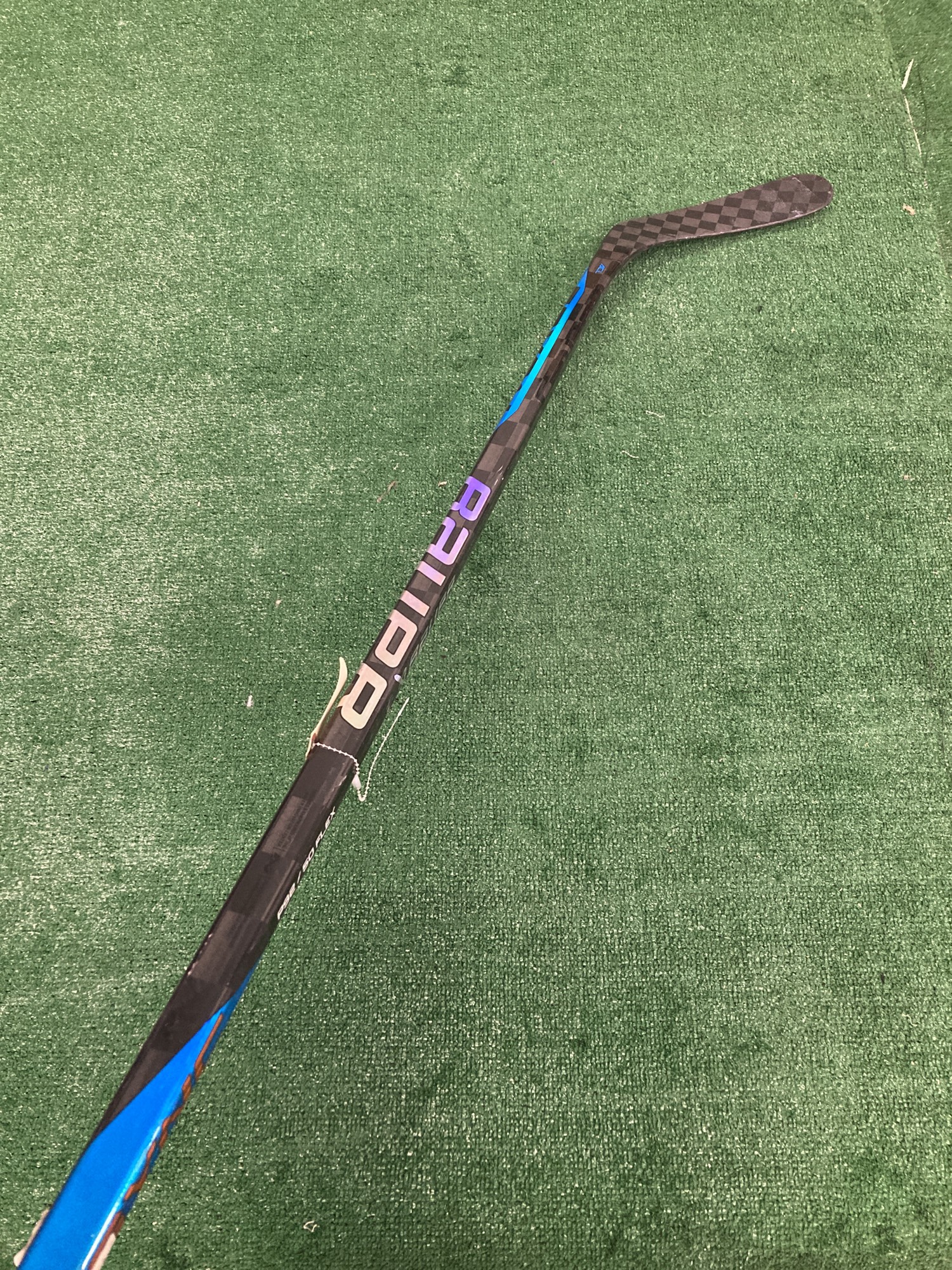 Used Junior Bauer Nexus Sync Right Hockey Stick P92 | SidelineSwap