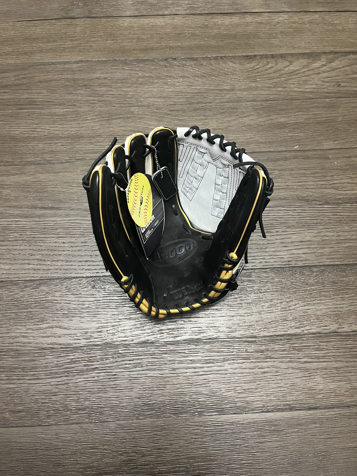 New Wilson A2000 V125 12.5” Basket Web Fastpitch | SidelineSwap