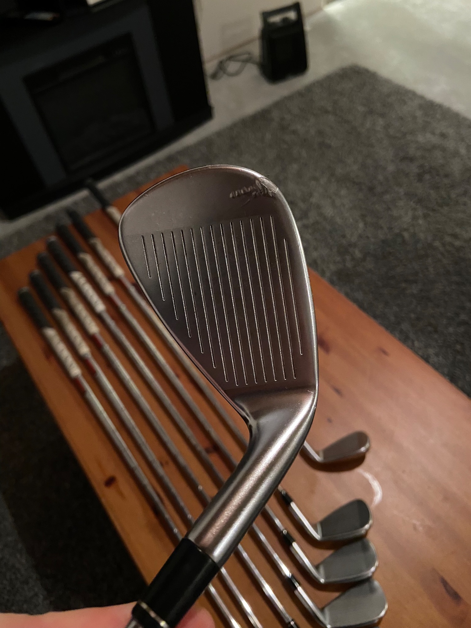 Men's Left Hand Regular Flex Steel Shaft R9 Iron Set | SidelineSwap
