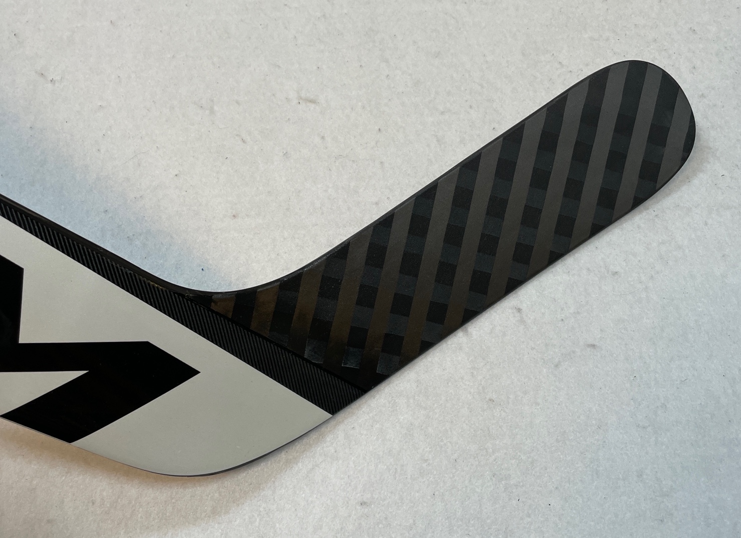 NEW CCM EFlex 5.9 Goal Stick, 23", P1, Regular Hand, White/Black ...