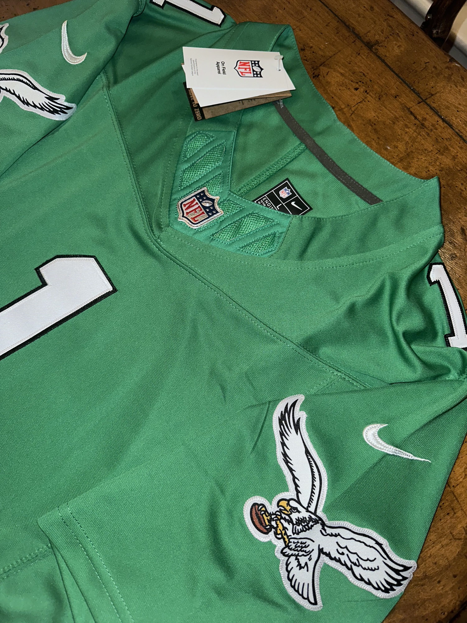 Jalen Hurts Kelly Green Eagles Jersey Size Large | SidelineSwap