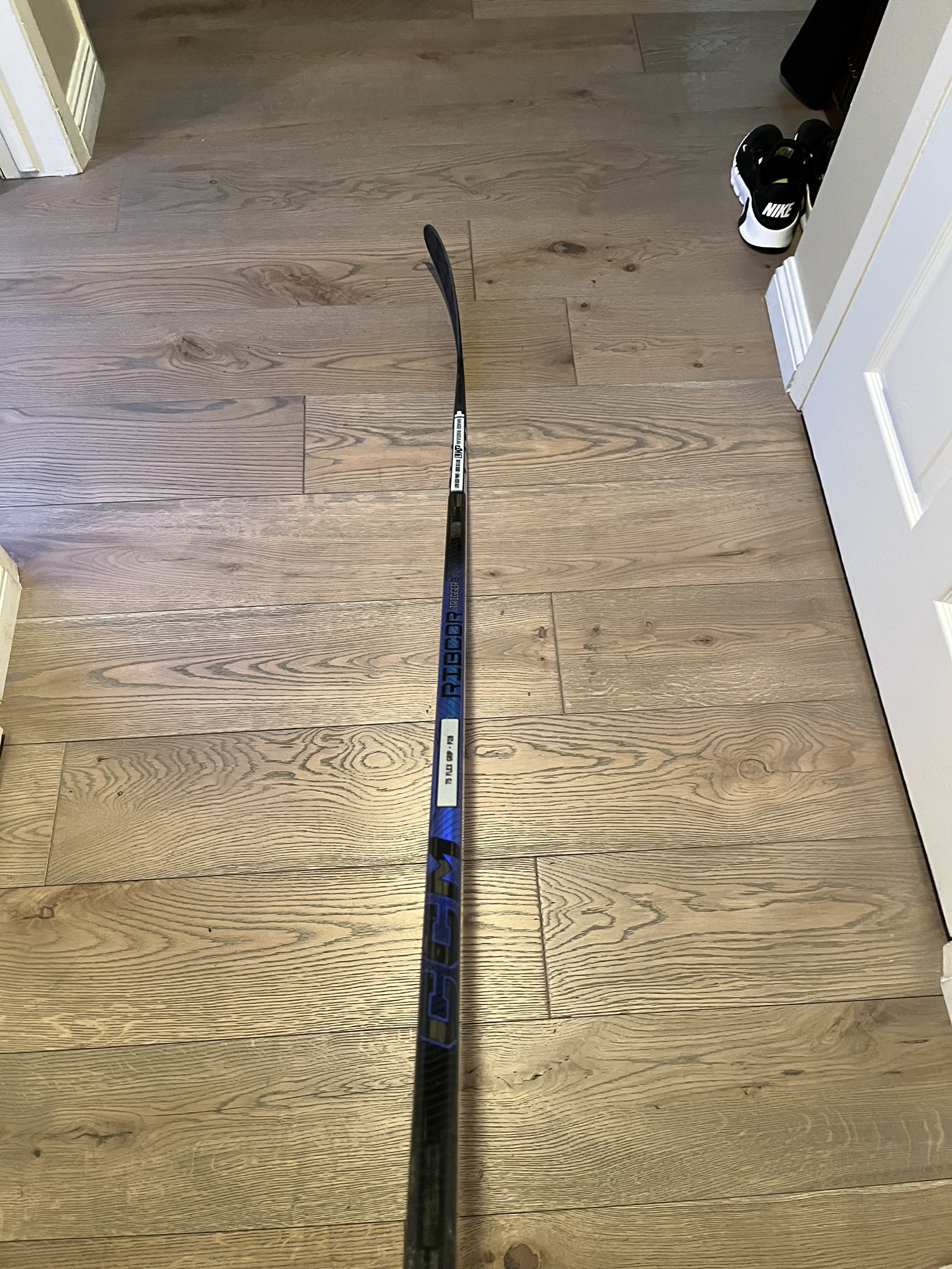 NEW CCM RIBCORE TRIGGER 8 PRO 75 FLEX P28 RIGHT HANDED HOCKEY STICK ...