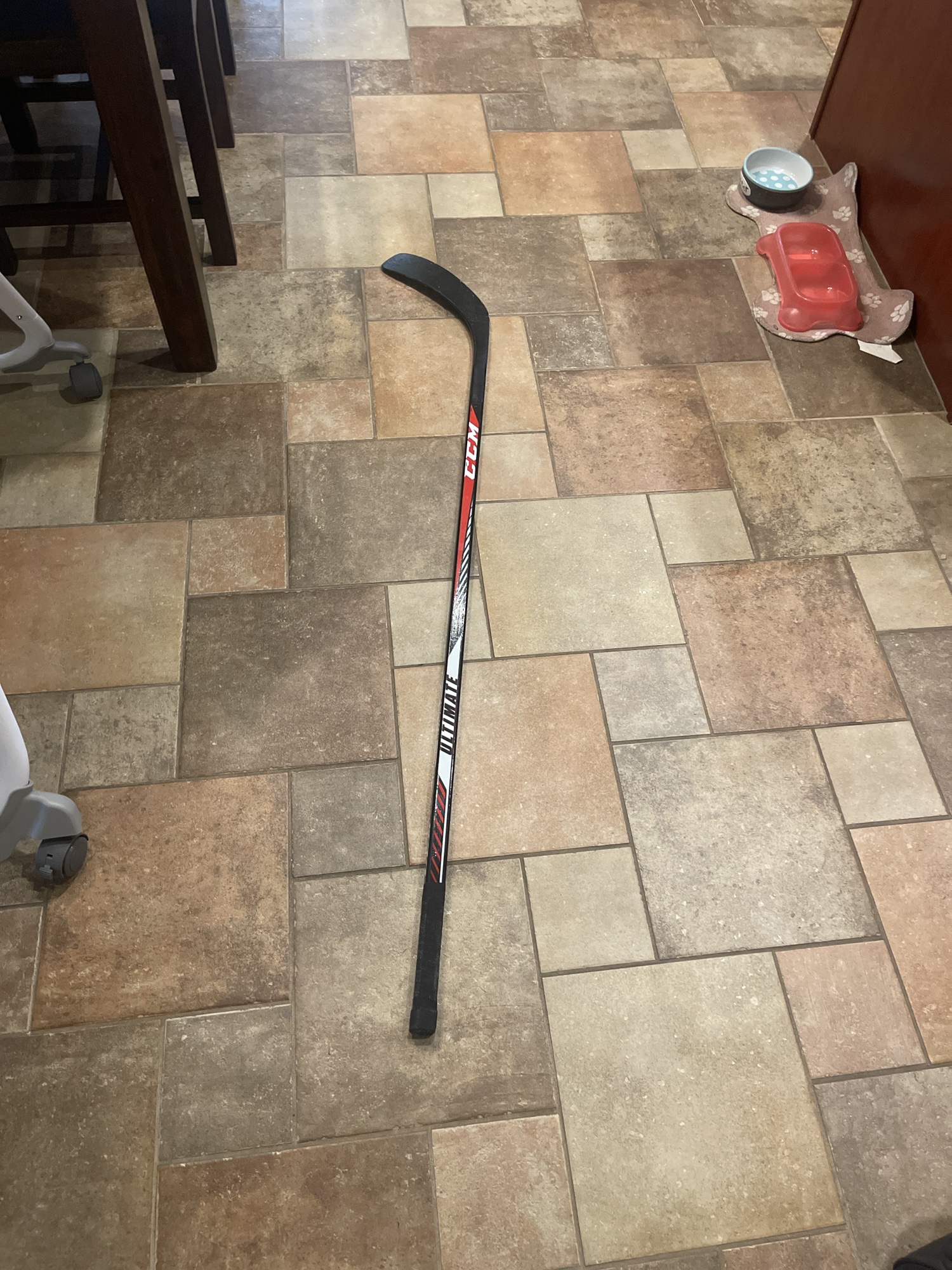 Intermediate Right Handed P29 Hockey Stick | SidelineSwap