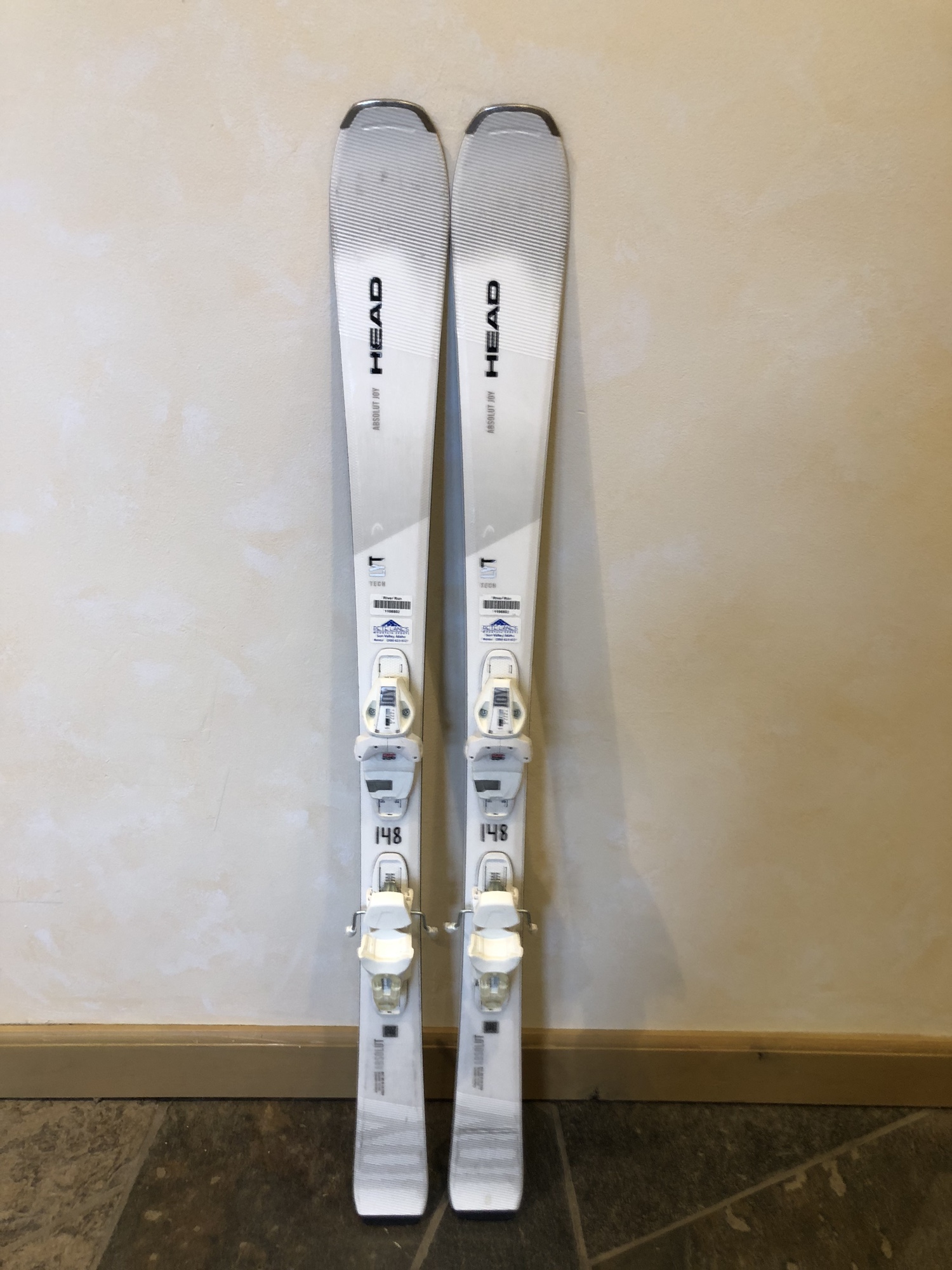 2023 Head Absolute Joy Skis With Integrated Bindings 148cm | SidelineSwap