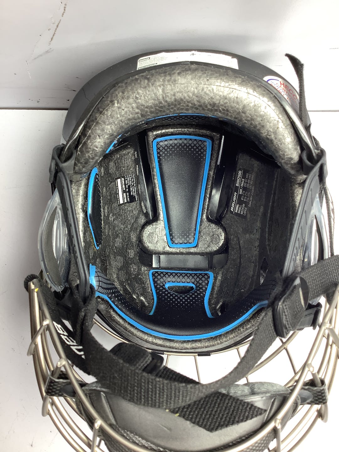 Used Bauer 7500 Pond Sm Hockey Helmets | SidelineSwap