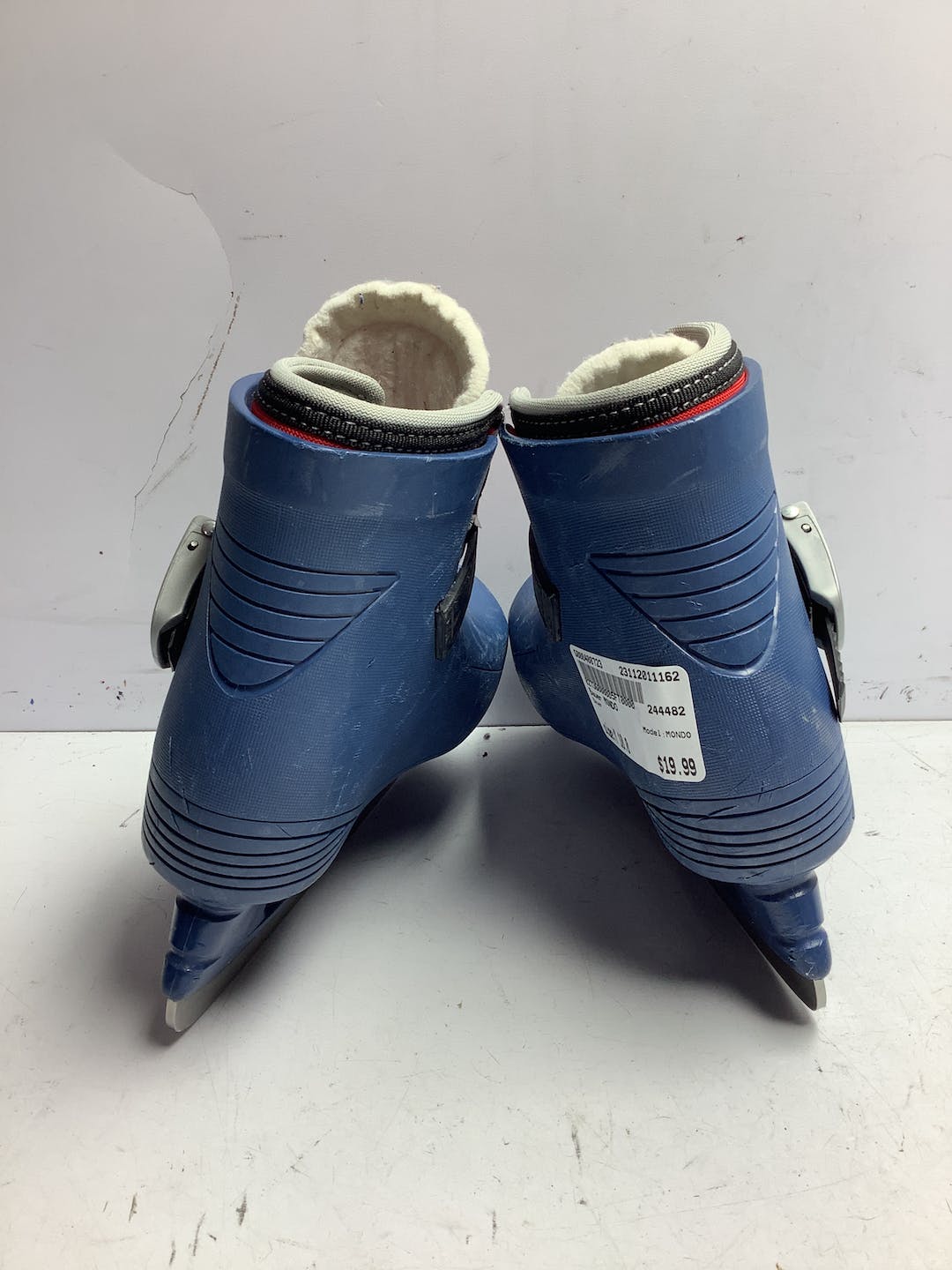 Used Bauer Mondo Youth 10.0 Ice Hockey Skates | SidelineSwap