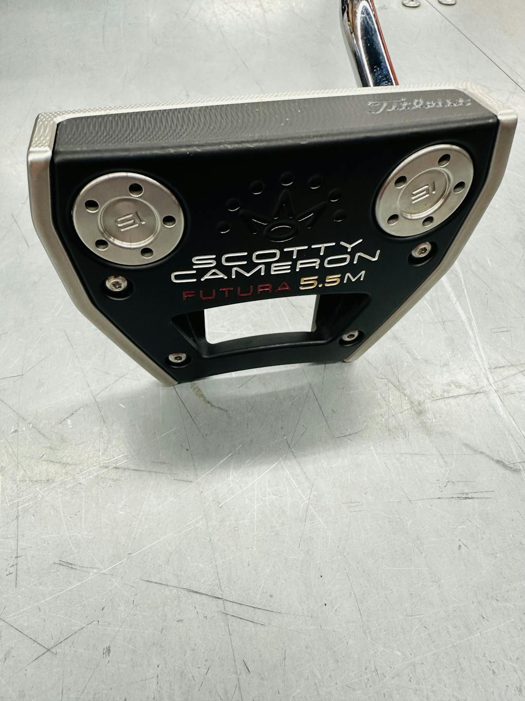 Used Titleist Scotty Cameron Futura 5.5m Mallet Putter 33" | SidelineSwap