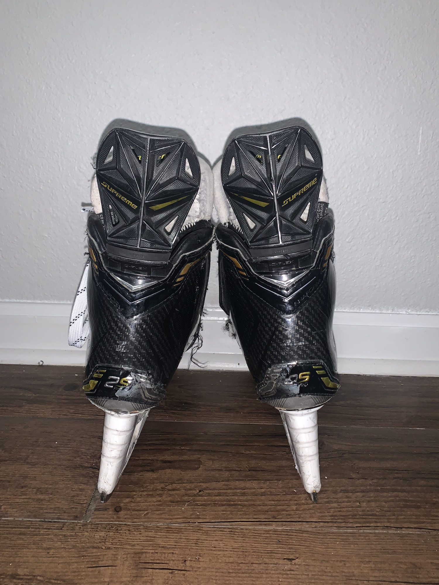 BAUER SUPREME 2S PRO SKATES | SidelineSwap