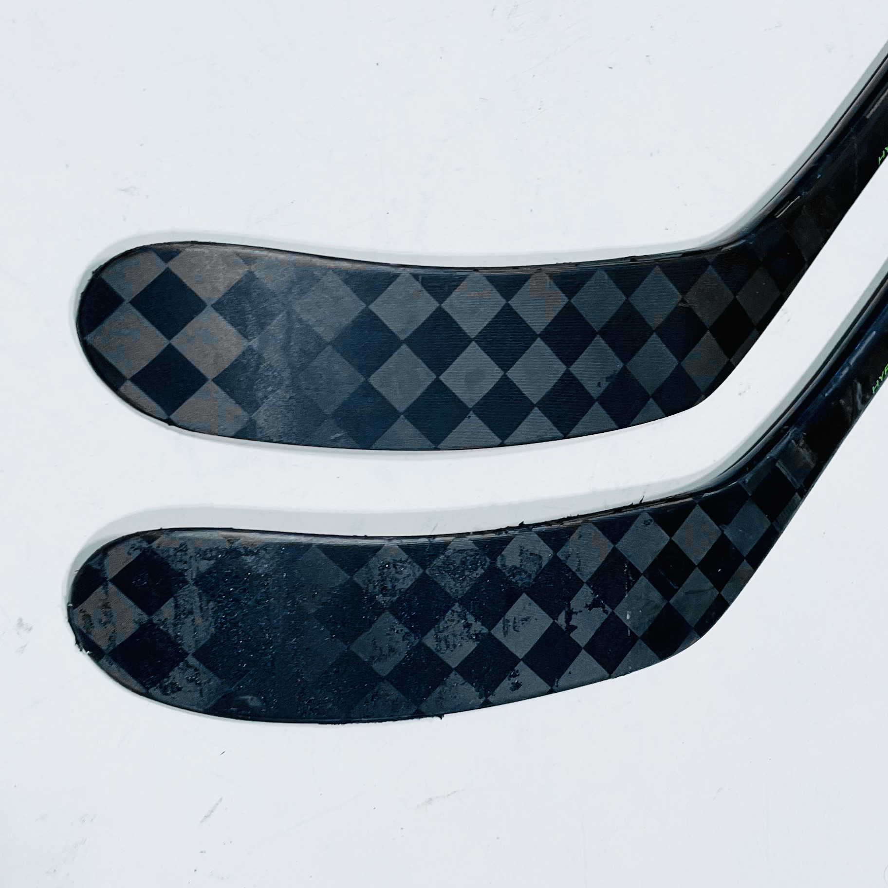 2 Pack Custom Gold Bauer Vapor Hyperlite Hockey Stick-LH-P28M-87 Flex ...