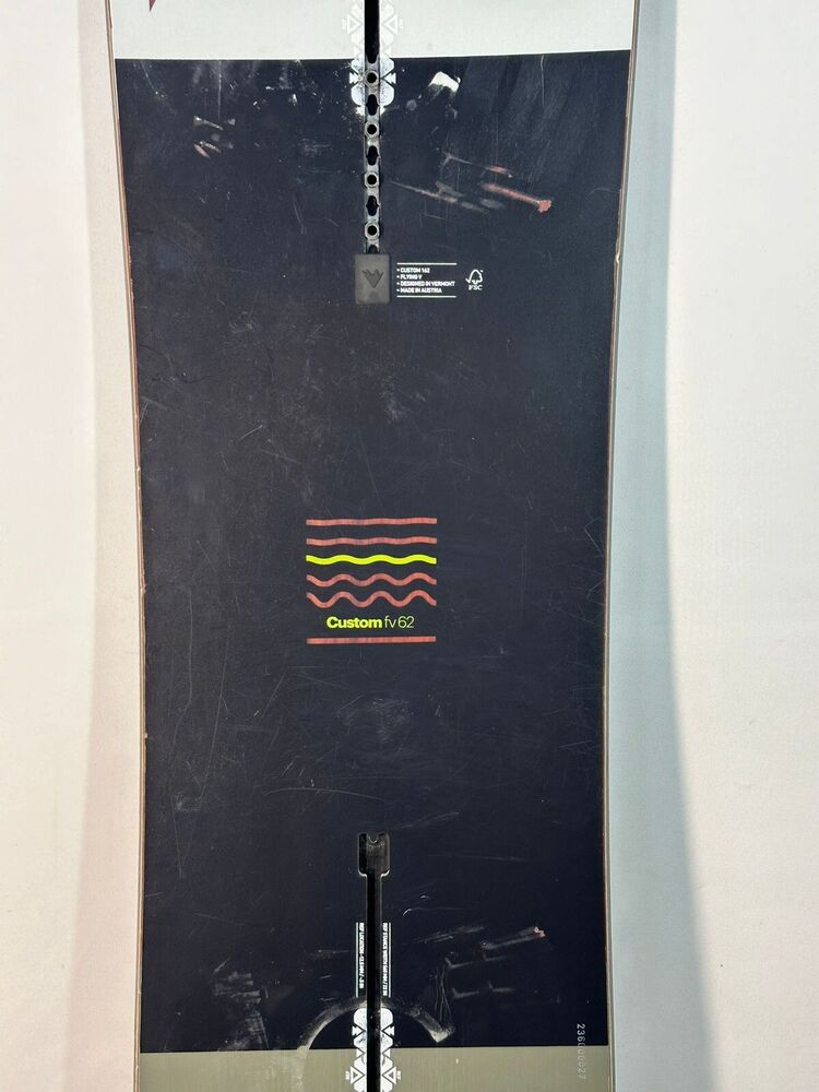 #1372 Burton Custom Flying V Mens Snowboard Size 162 cm | SidelineSwap
