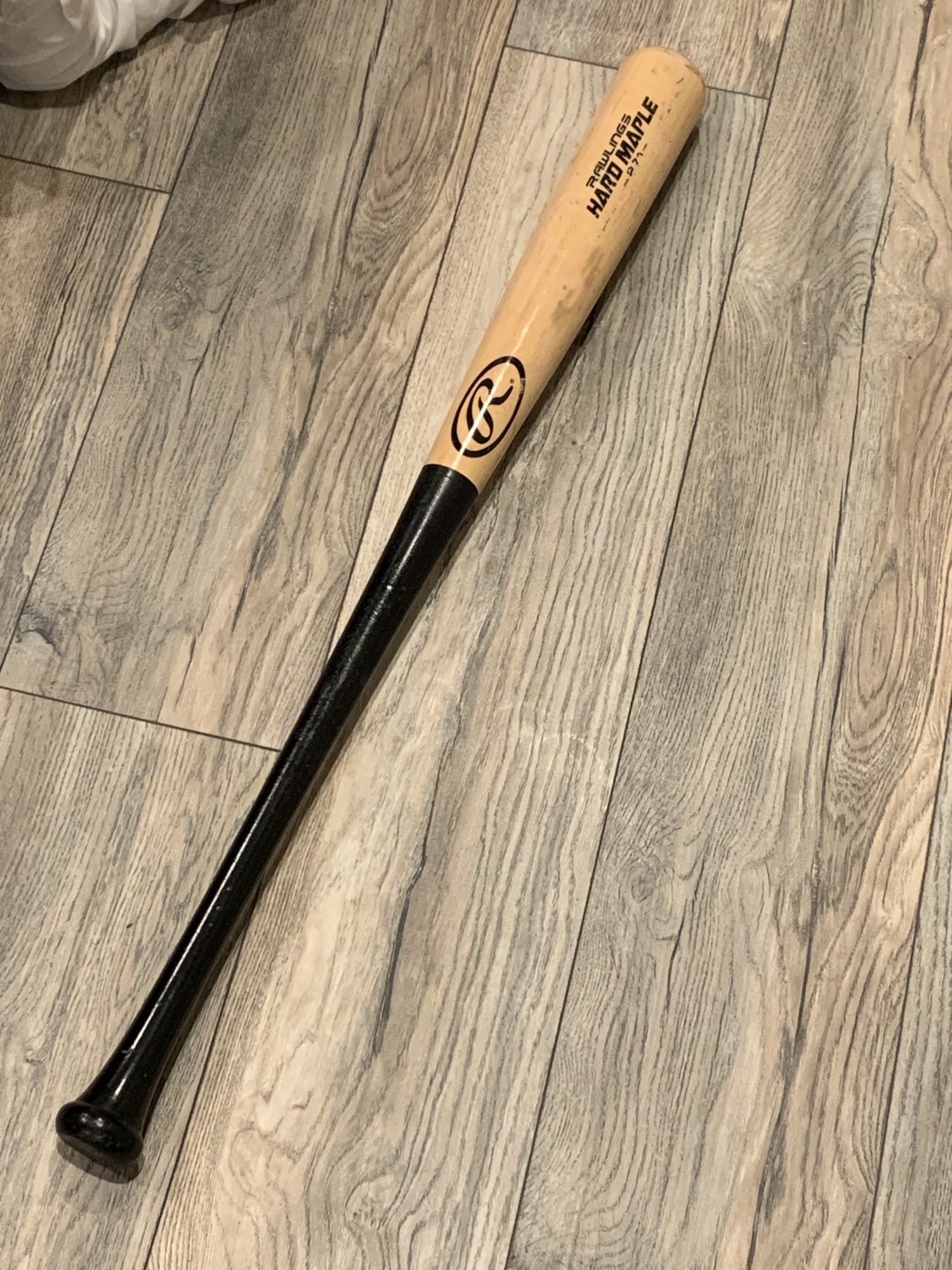Wood 32" Hard Maple Pro Bat | SidelineSwap