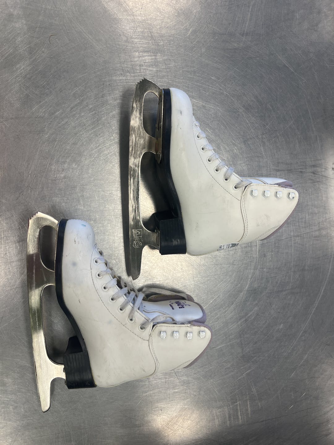 Used Jackson Soft Boot Senior 5 Soft Boot Skates | SidelineSwap