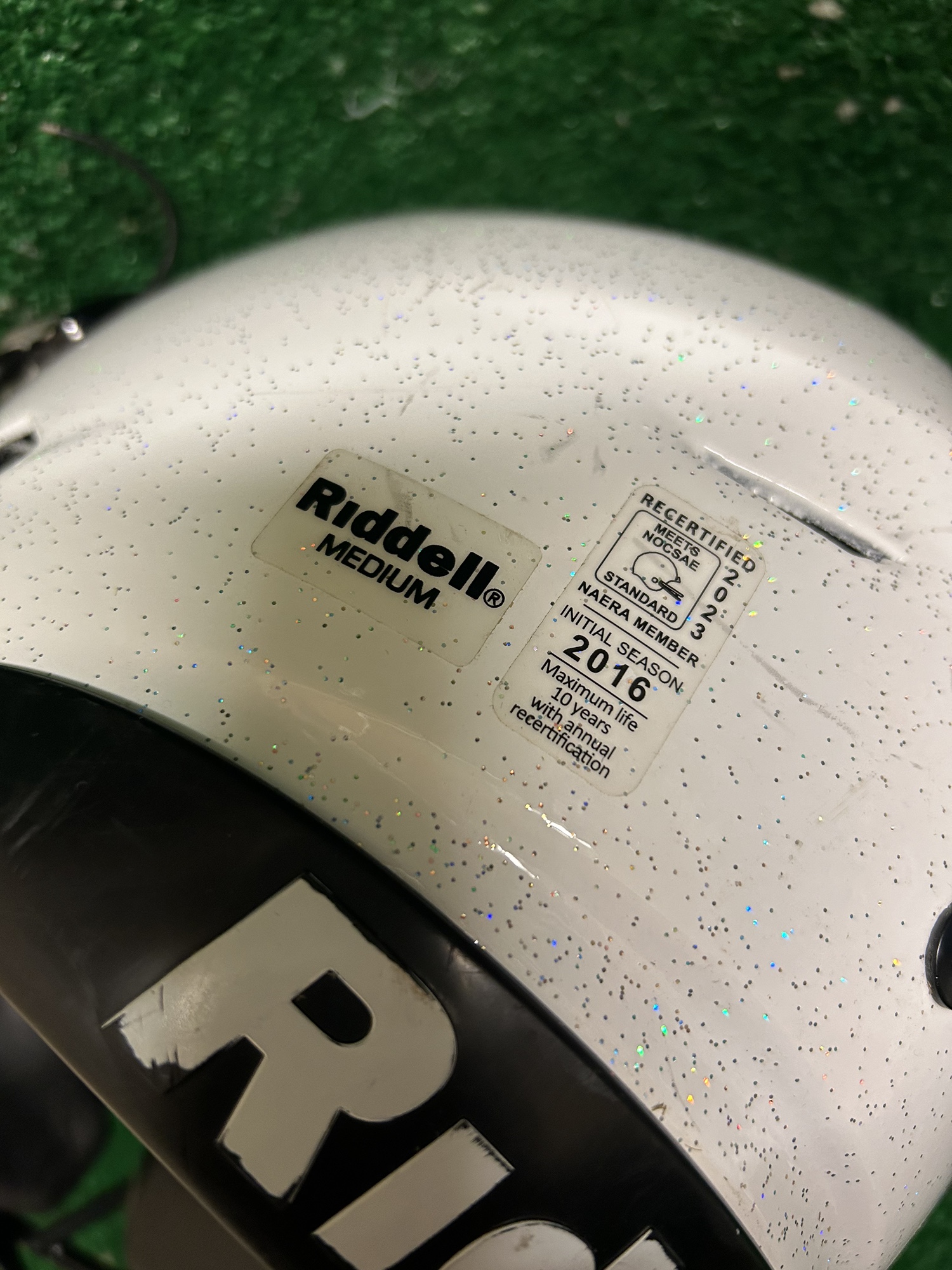 Adult Medium - Riddell Speedflex Football Helmet - White Sparkling ...