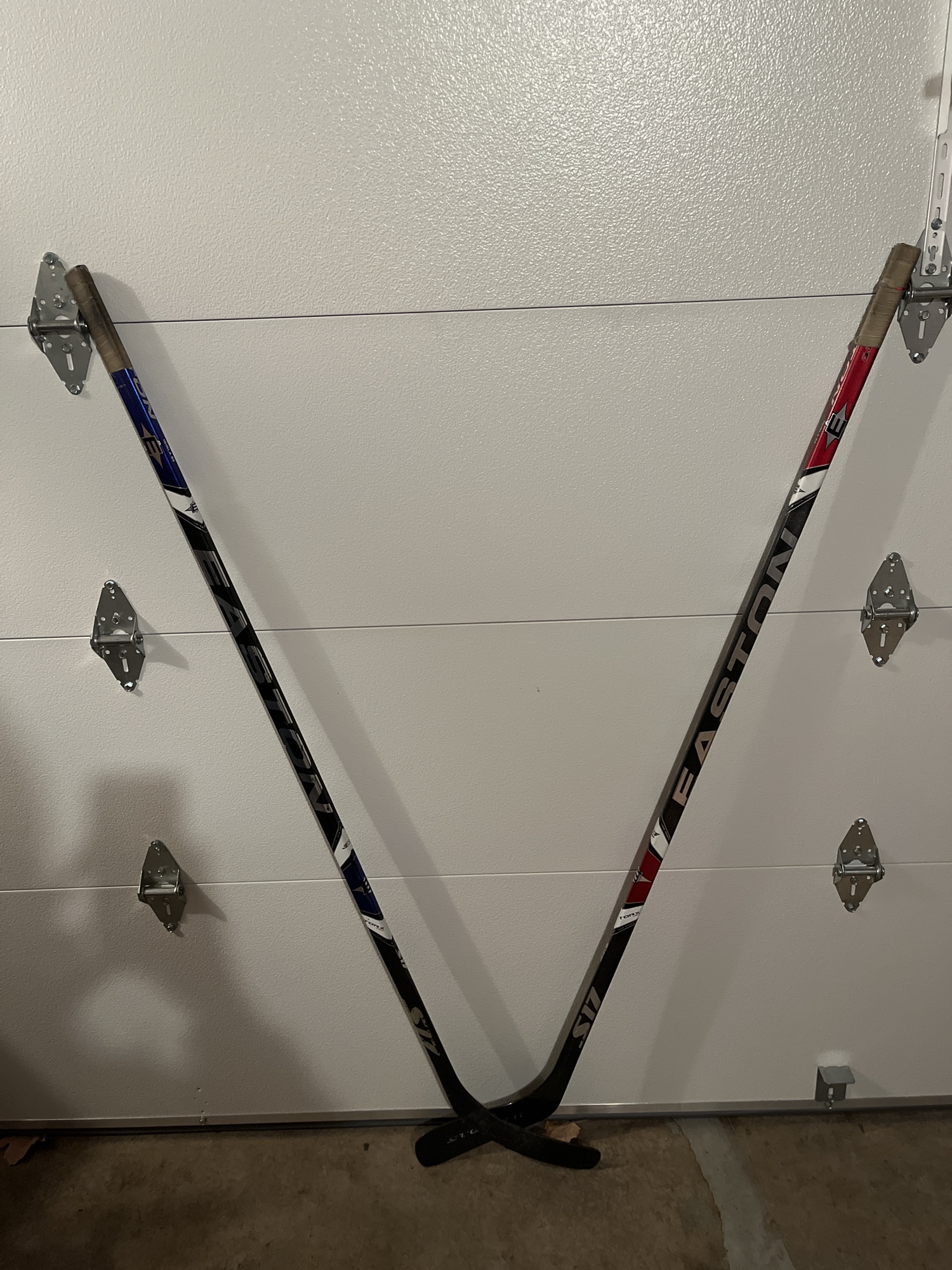 Easton S17 and S17 Grip Hockey Sticks | SidelineSwap