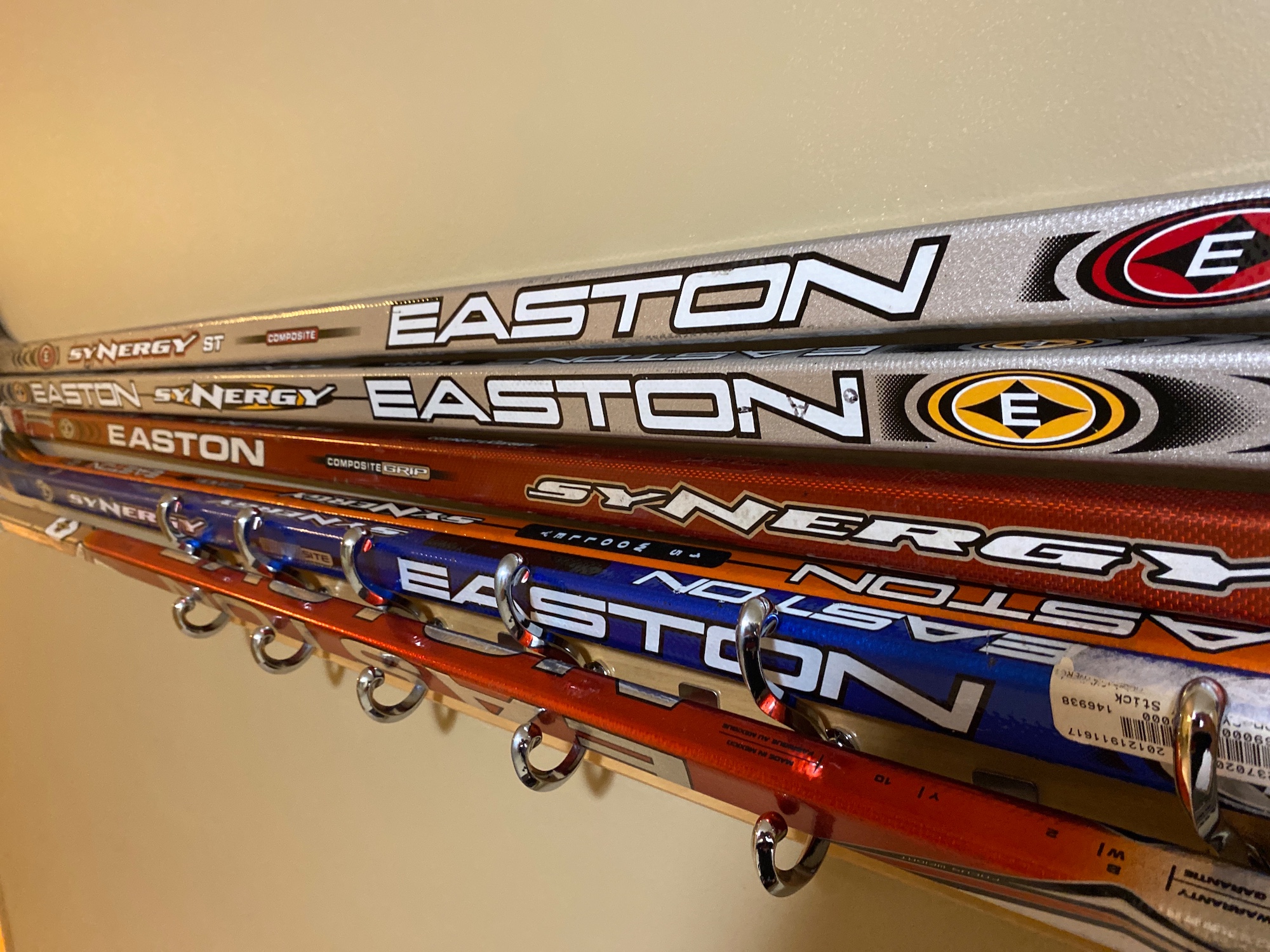 RARE 6 Easton Synergy Sticks | SidelineSwap