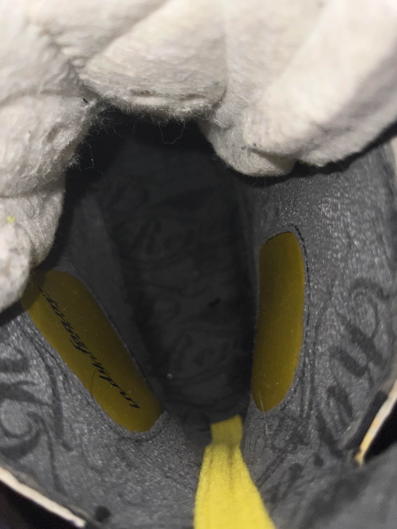 Mission Axiom T10 Revolt Size 6.5EE Inline Hockey Skates | SidelineSwap