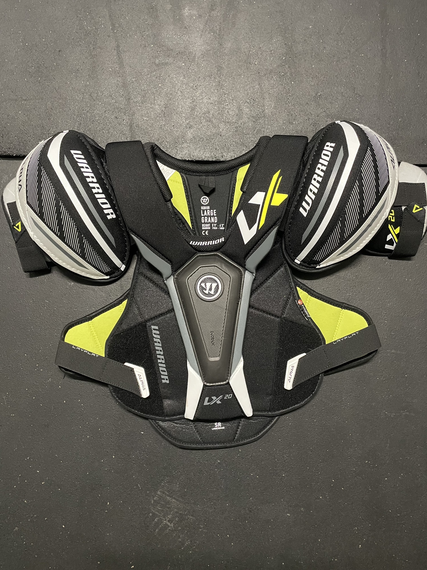 New Large Warrior Pro Stock ALPHA LX 20 Shoulder Pads | SidelineSwap
