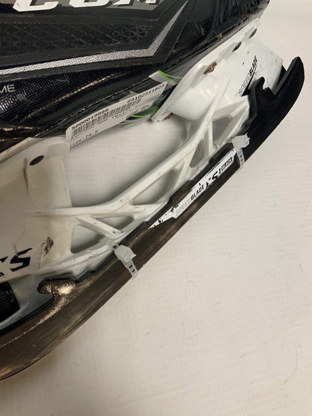 Used Ccm Ribcore 80k Intermediate 4.5 Ice Hockey Skates | SidelineSwap
