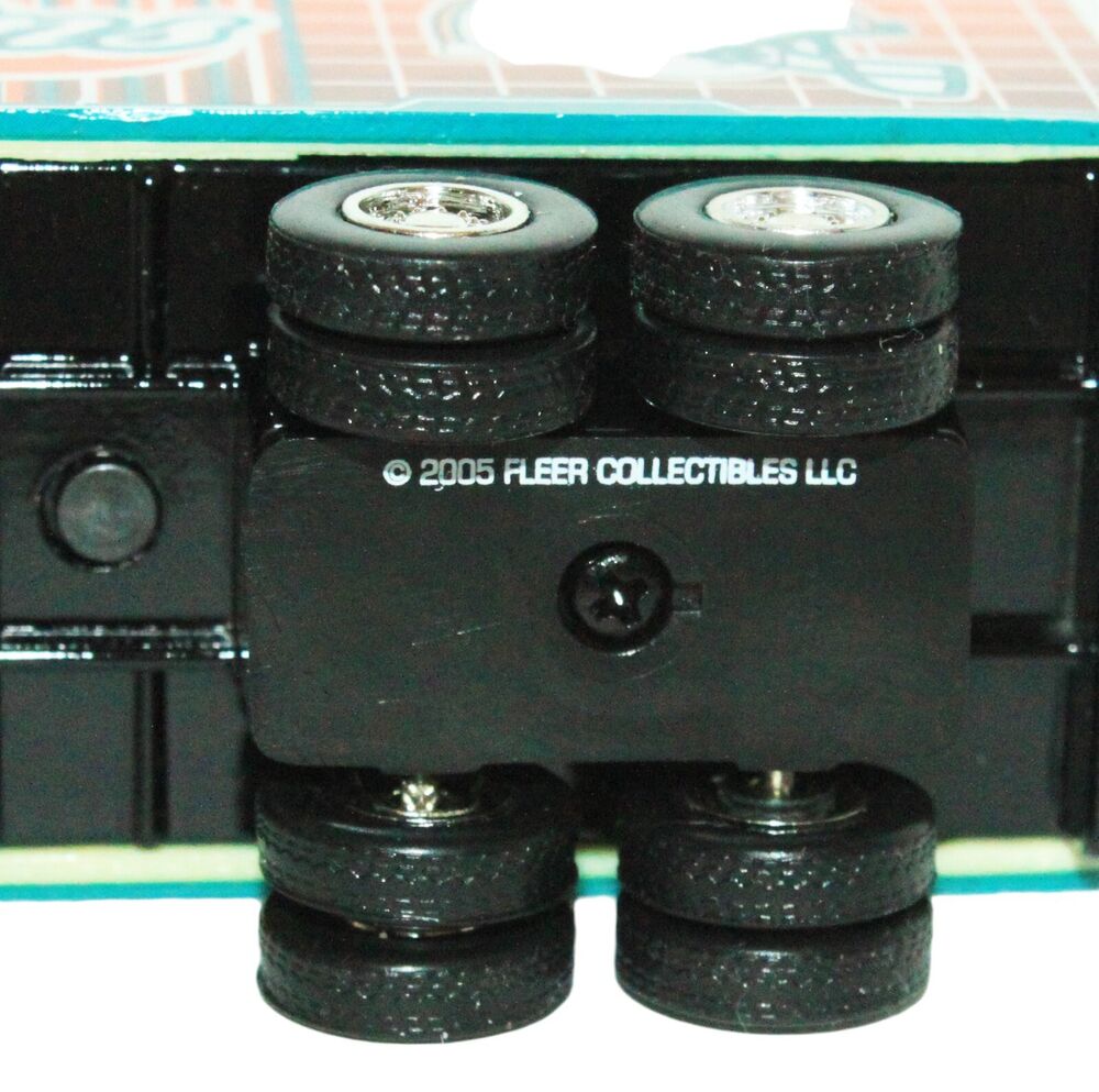 24 Pc Lot - Limited Edition Miami Dolphins NFL Football 1:80 Diecast ...