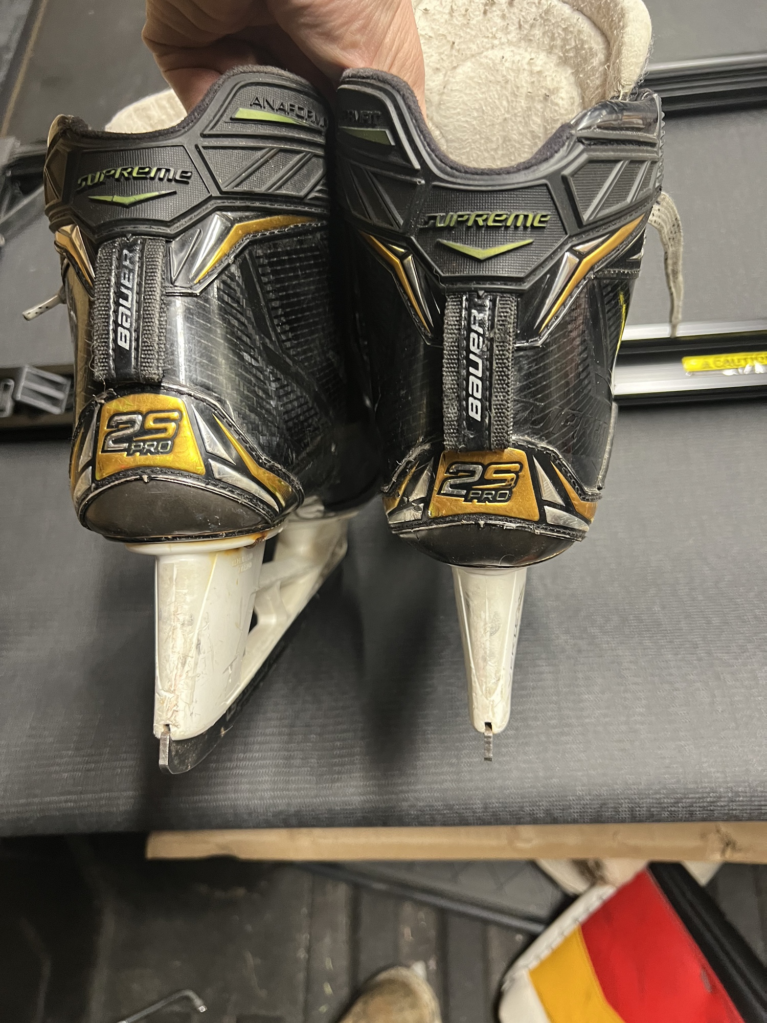 Senior Bauer Regular Width 11 Supreme 2S Pro Hockey Skates | SidelineSwap