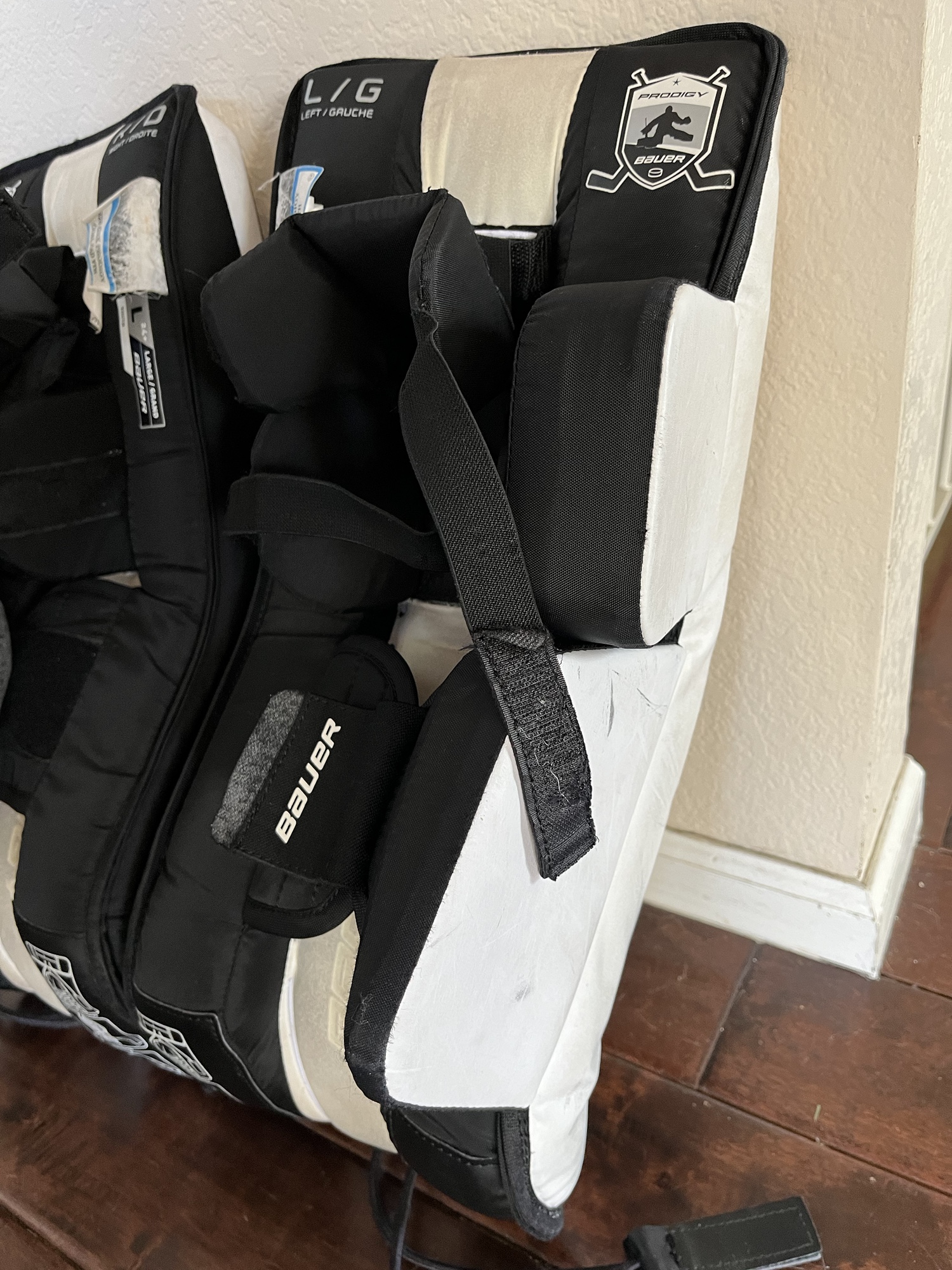 Youth Large Bauer Prodigy GSX Goalie Leg Pads | SidelineSwap